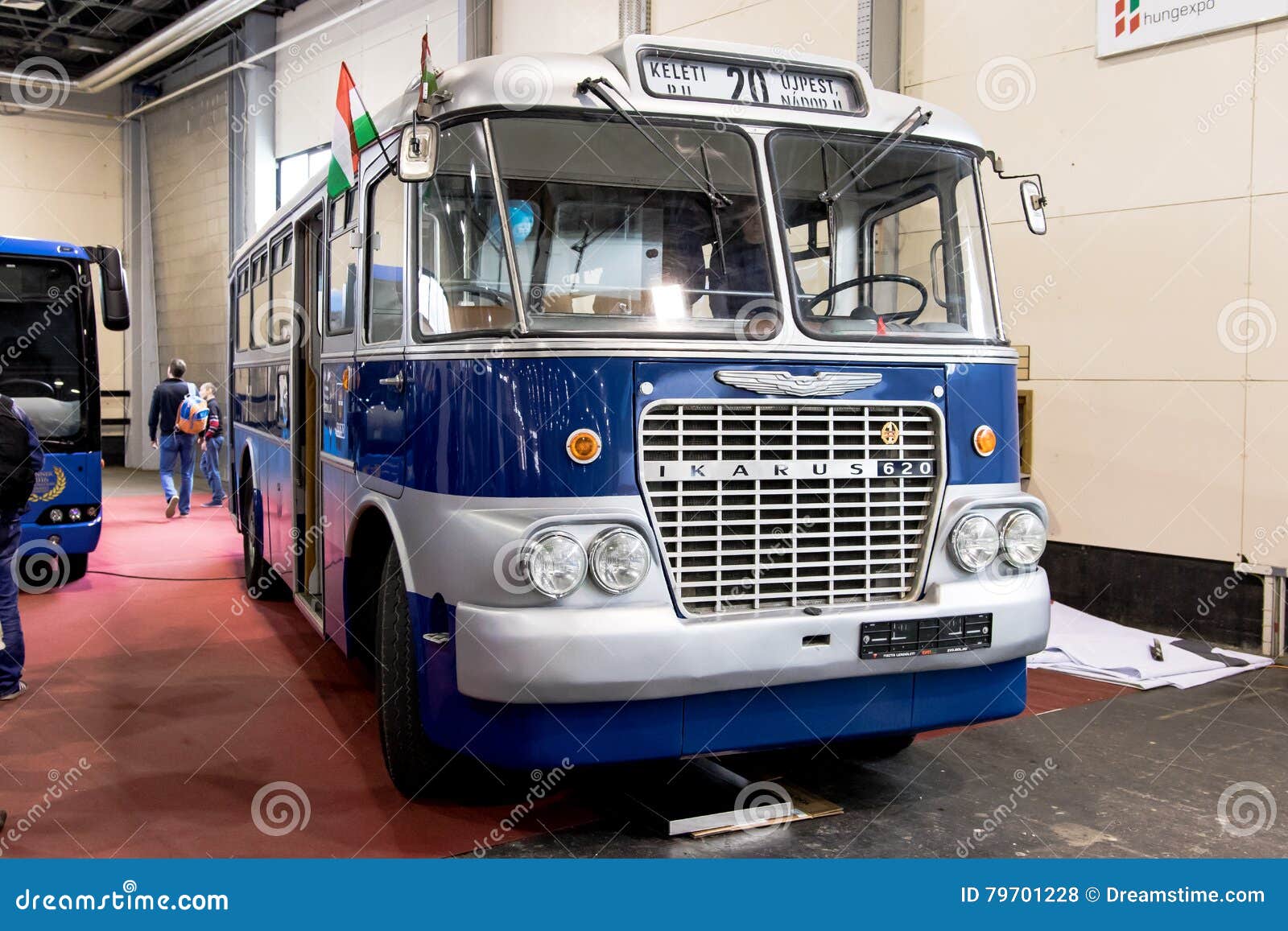 Ikarus-Bus redaktionelles stockfoto. Bild von verkehr - 79701228
