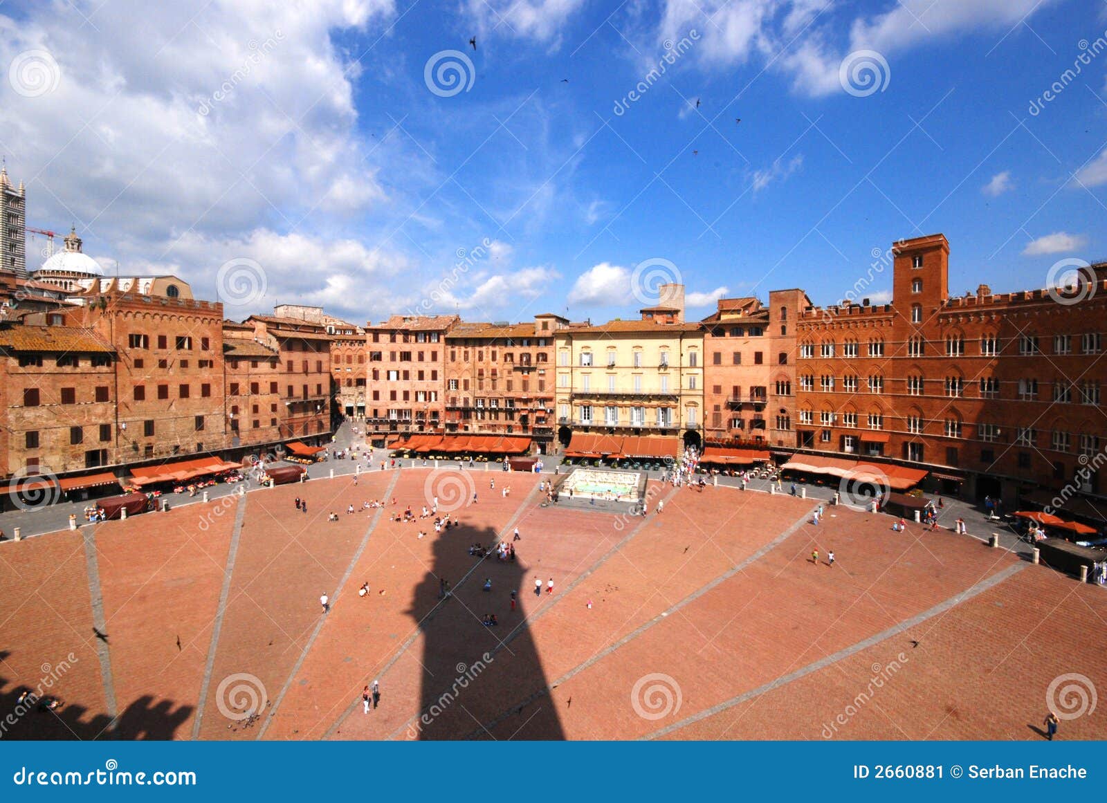 Il Campo Piazza stock image. Image of downtown, architecture - 2660881
