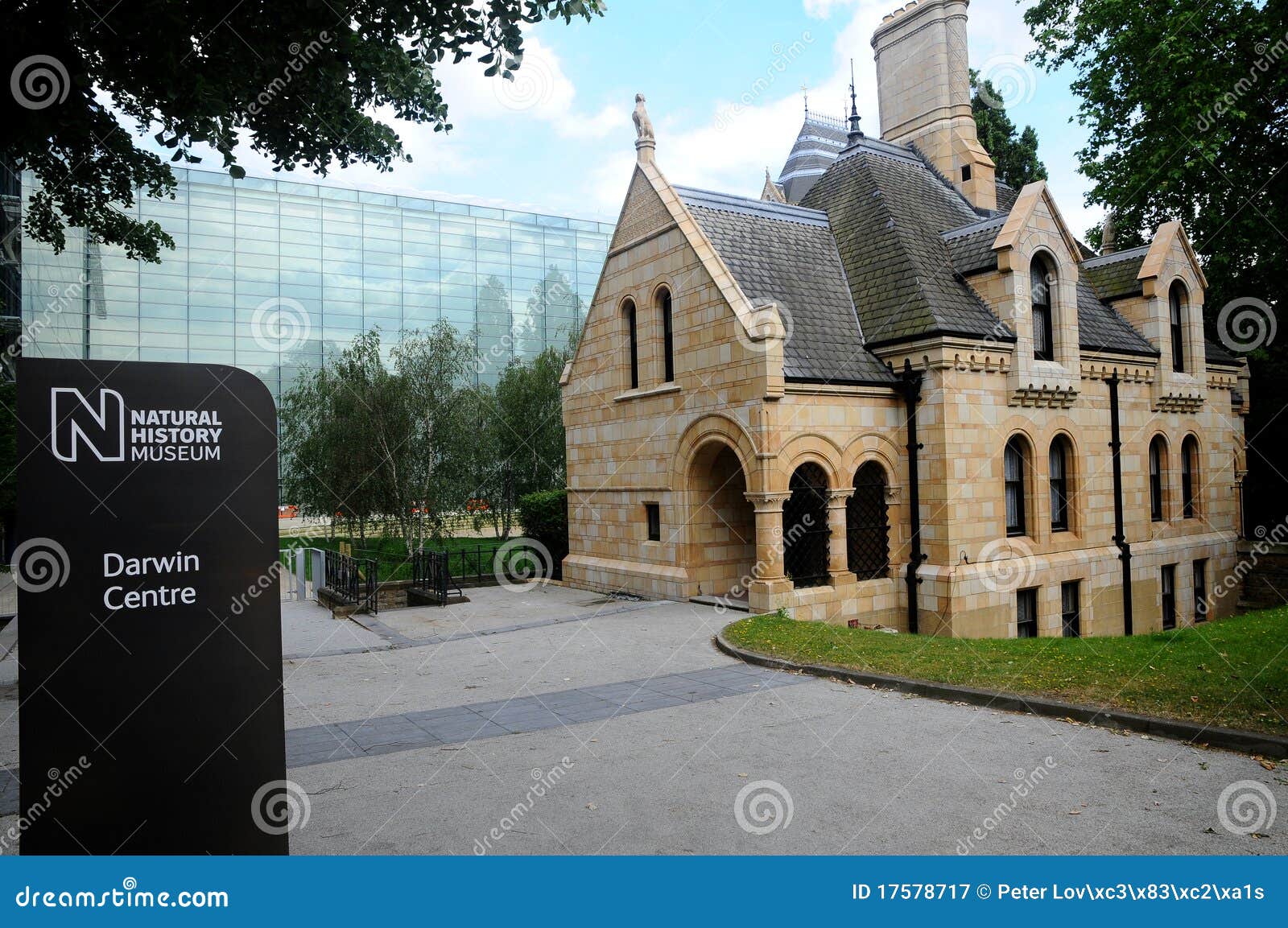 Il centro di Darwin fotografia editoriale. Immagine di secolo - 17578717