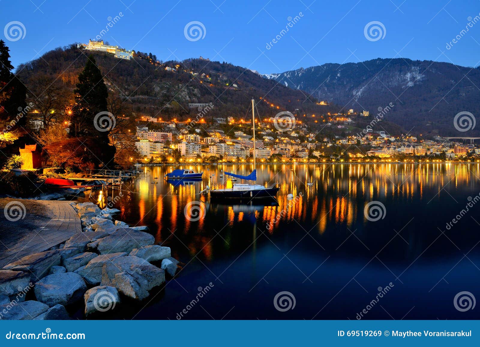 Il Lago Lemano Al Crepuscolo Immagine Stock - Immagine di crepuscolo ...