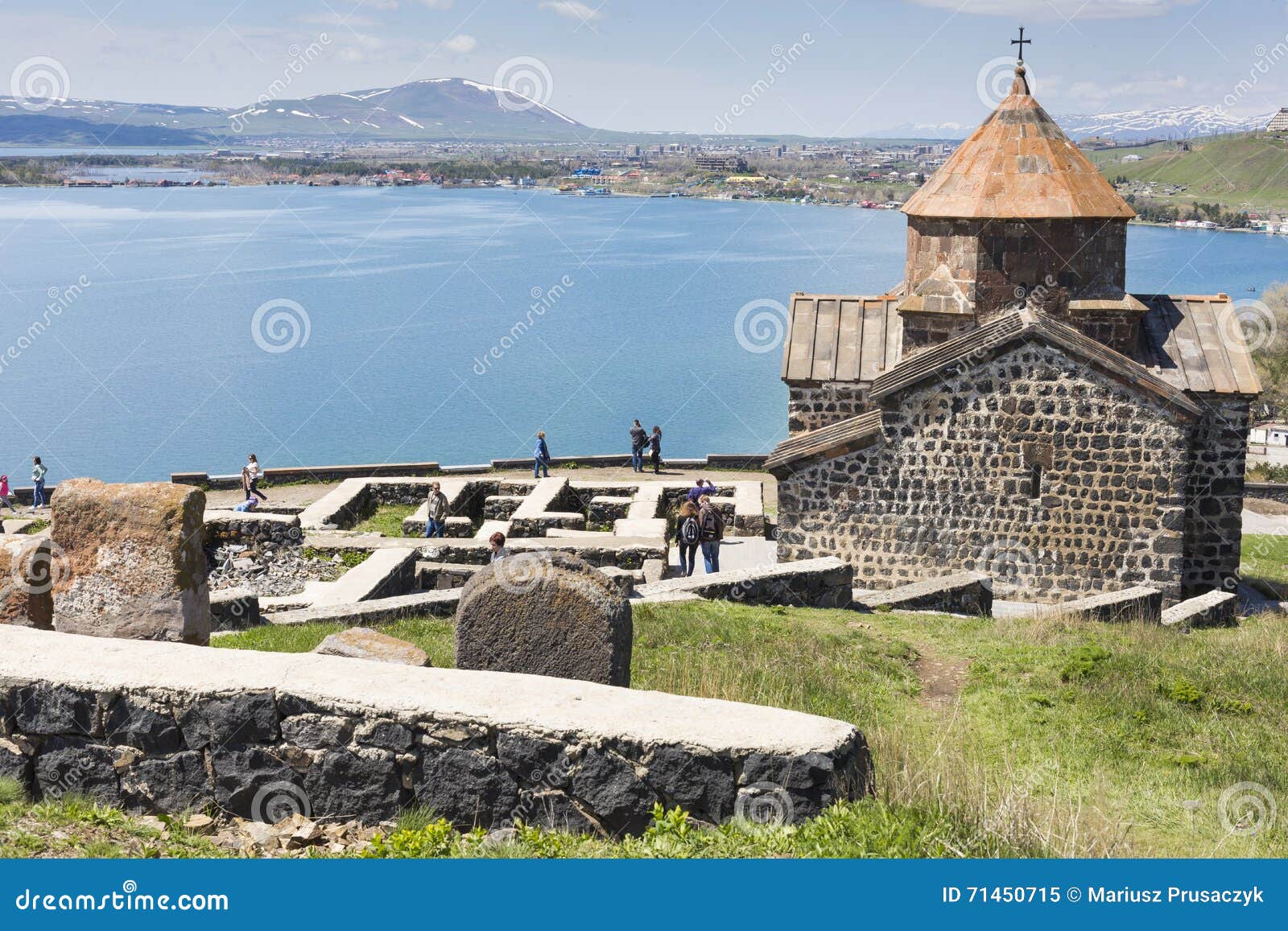 Il Monastero Arminiano Di Nono Secolo Di Sevanavank Nel Lago Sevan ...