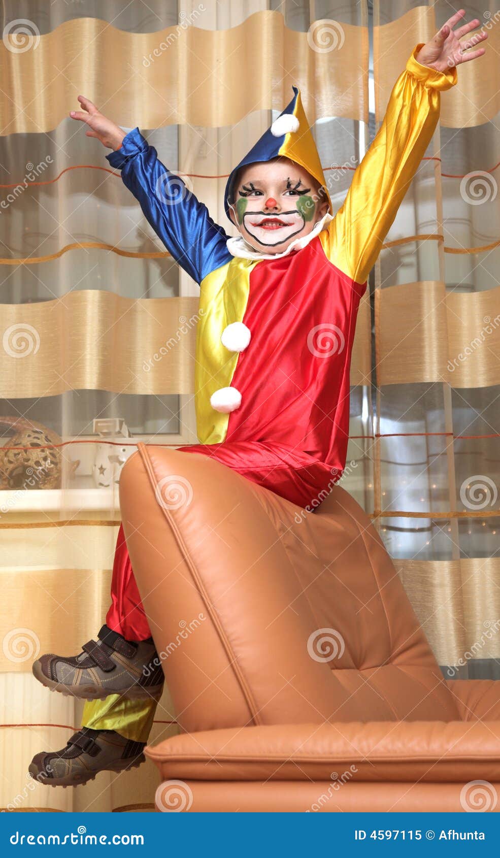 Il pagliaccio allegro immagine stock. Immagine di grigio - 4597115