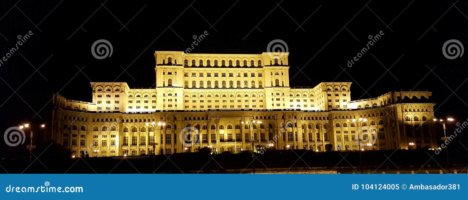 Il Palazzo Del Parlamento, Bucarest, Romania Immagine Stock - Immagine ...