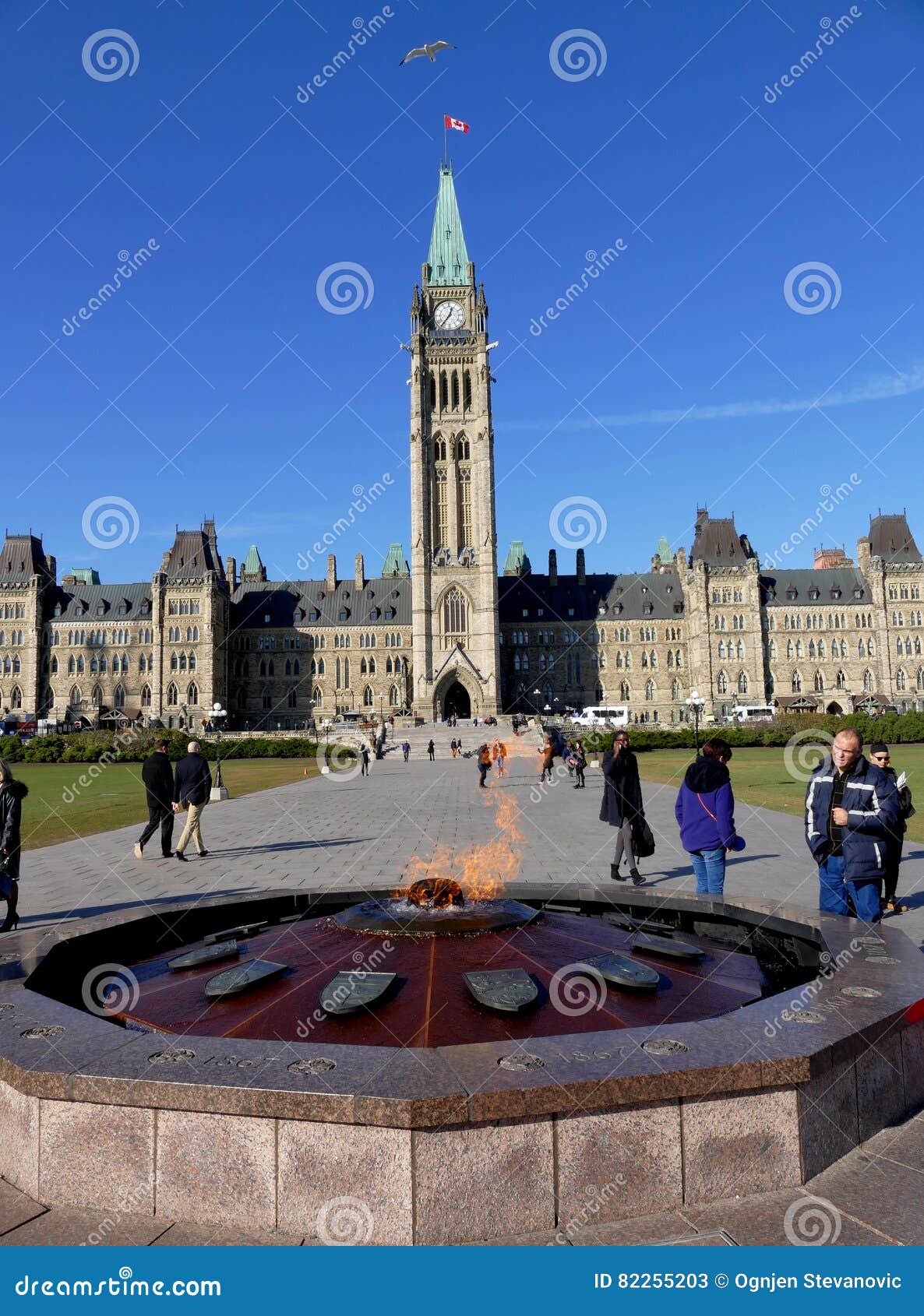 Il Parlamento Del Canada Sulla Collina Del Parlamento in Ottawa ...