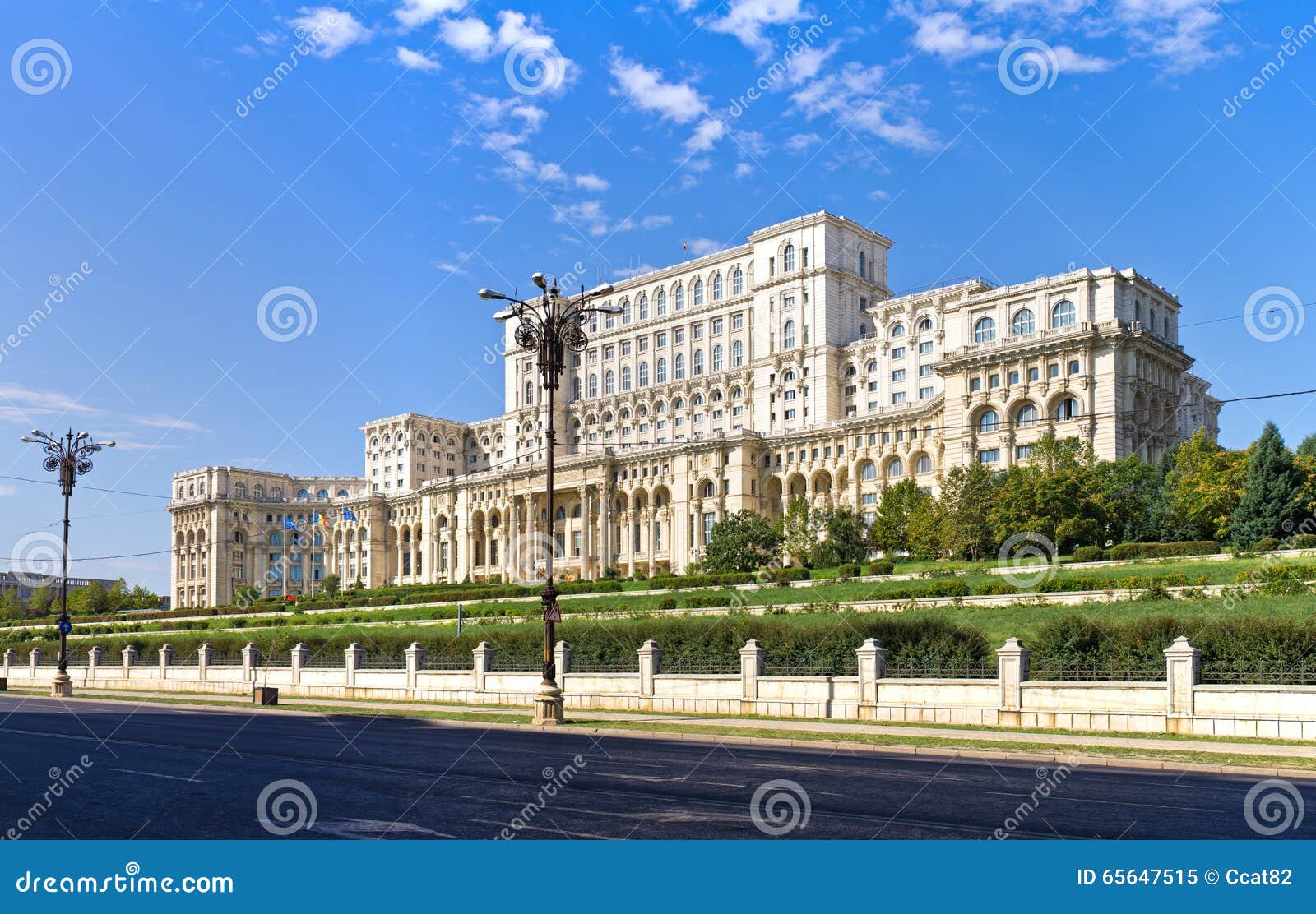 Il Parlamento Rumeno, Bucarest, Romania Immagine Stock - Immagine di ...