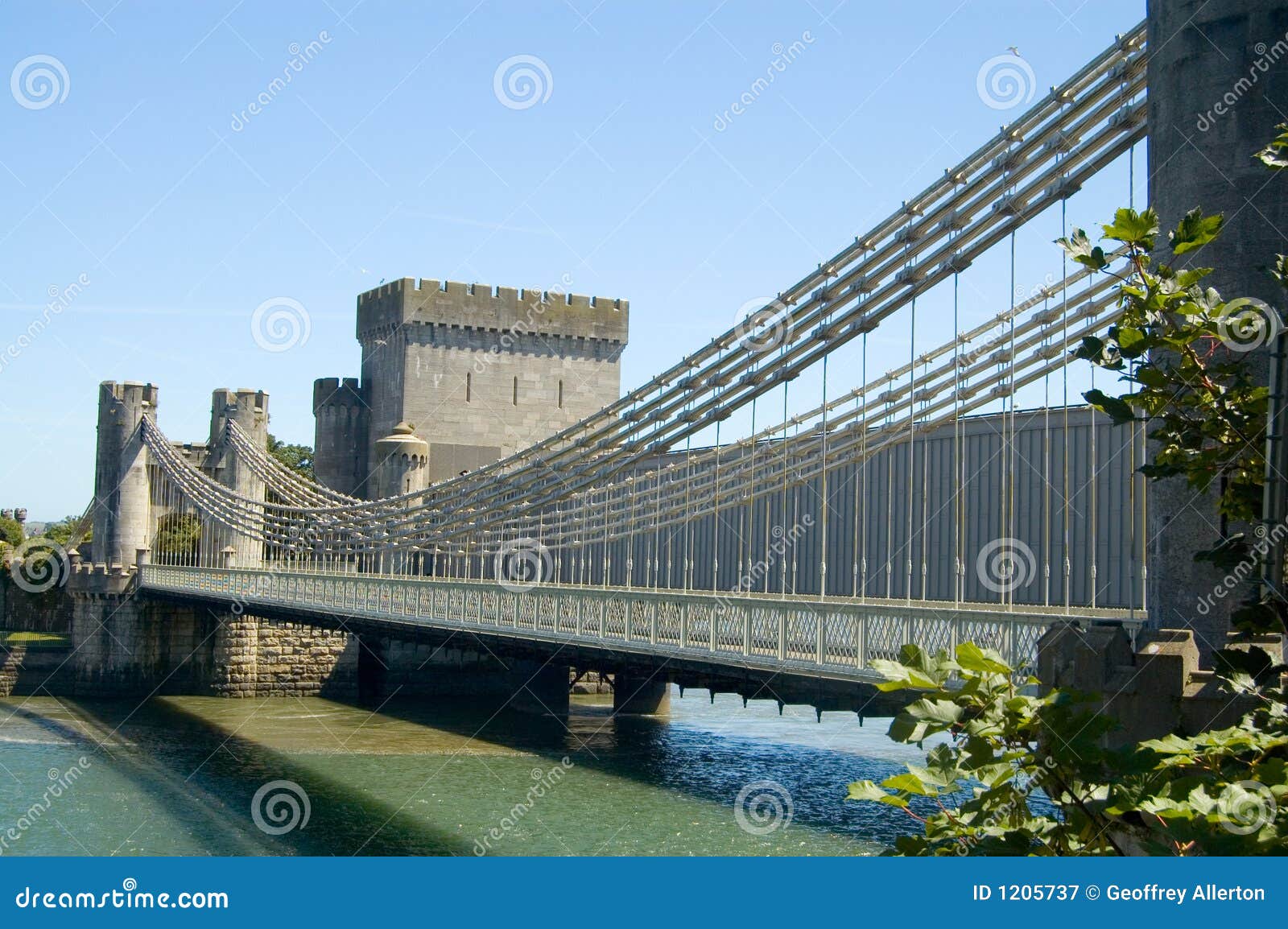 Il ponticello a conway immagine stock. Immagine di strada - 1205737