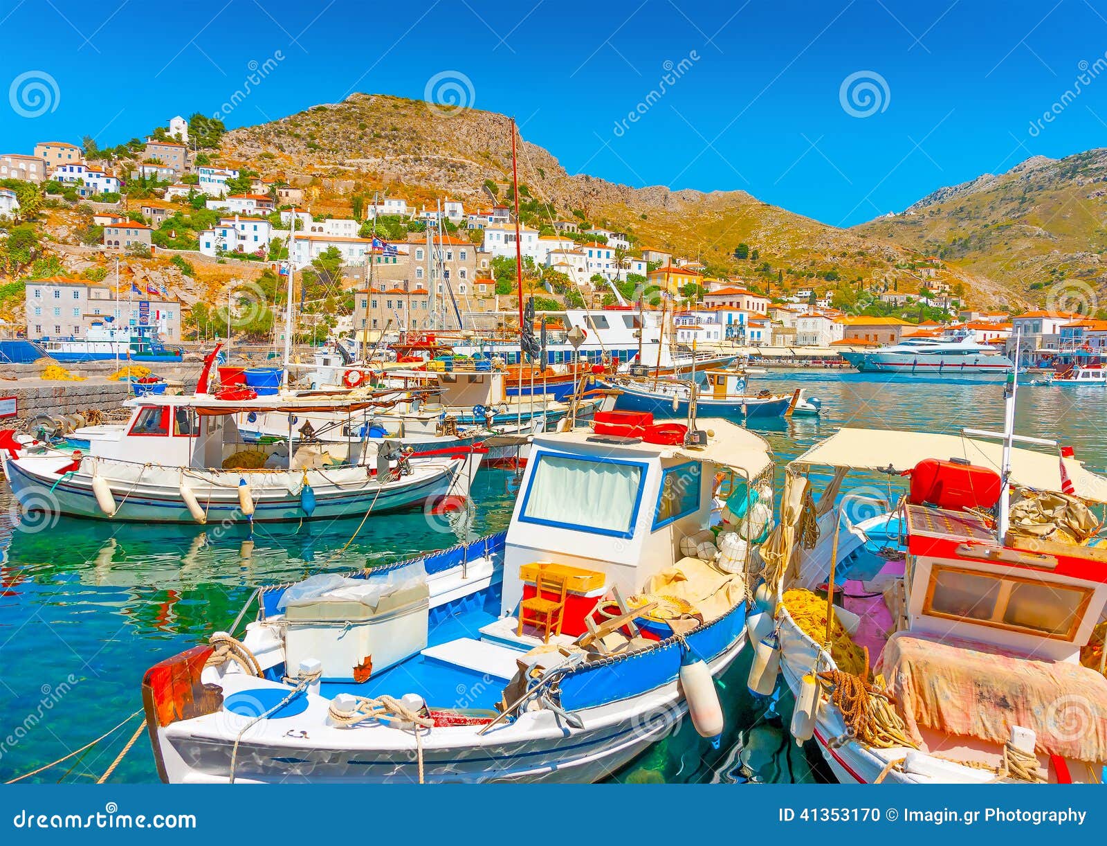 Il Porto Pittorico Della Hydra Fotografia Stock - Immagine di egeo ...