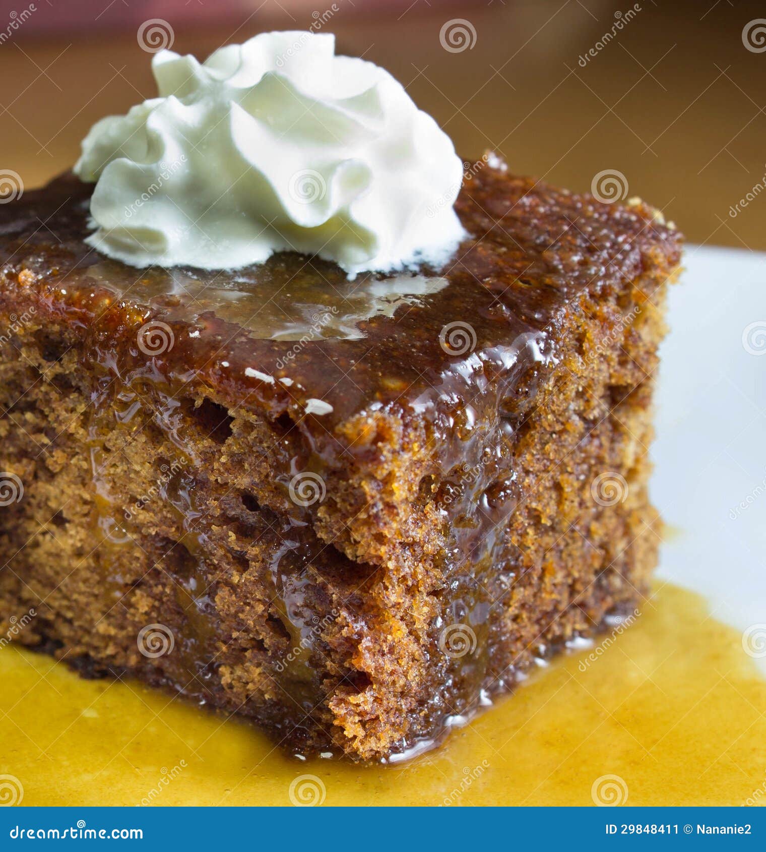 Il Primo Piano Del Pudding Inglese Della Caramella Completato Con ... Il Primo Piano Del Pudding Inglese Della Caramella Completato Con ...