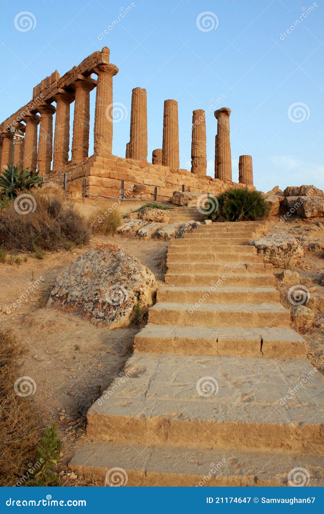 Il Tempiale Di Hera Alla Valle Delle Tempie Immagine Stock - Immagine ...