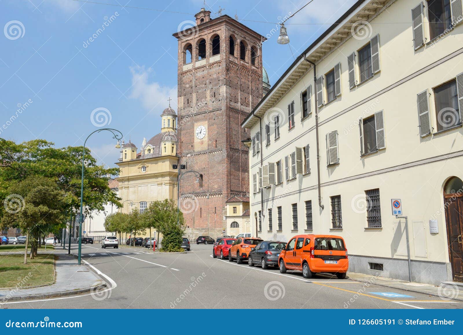 Il Vecchio Centro Di Vercelli Sull'Italia Fotografia Editoriale ...
