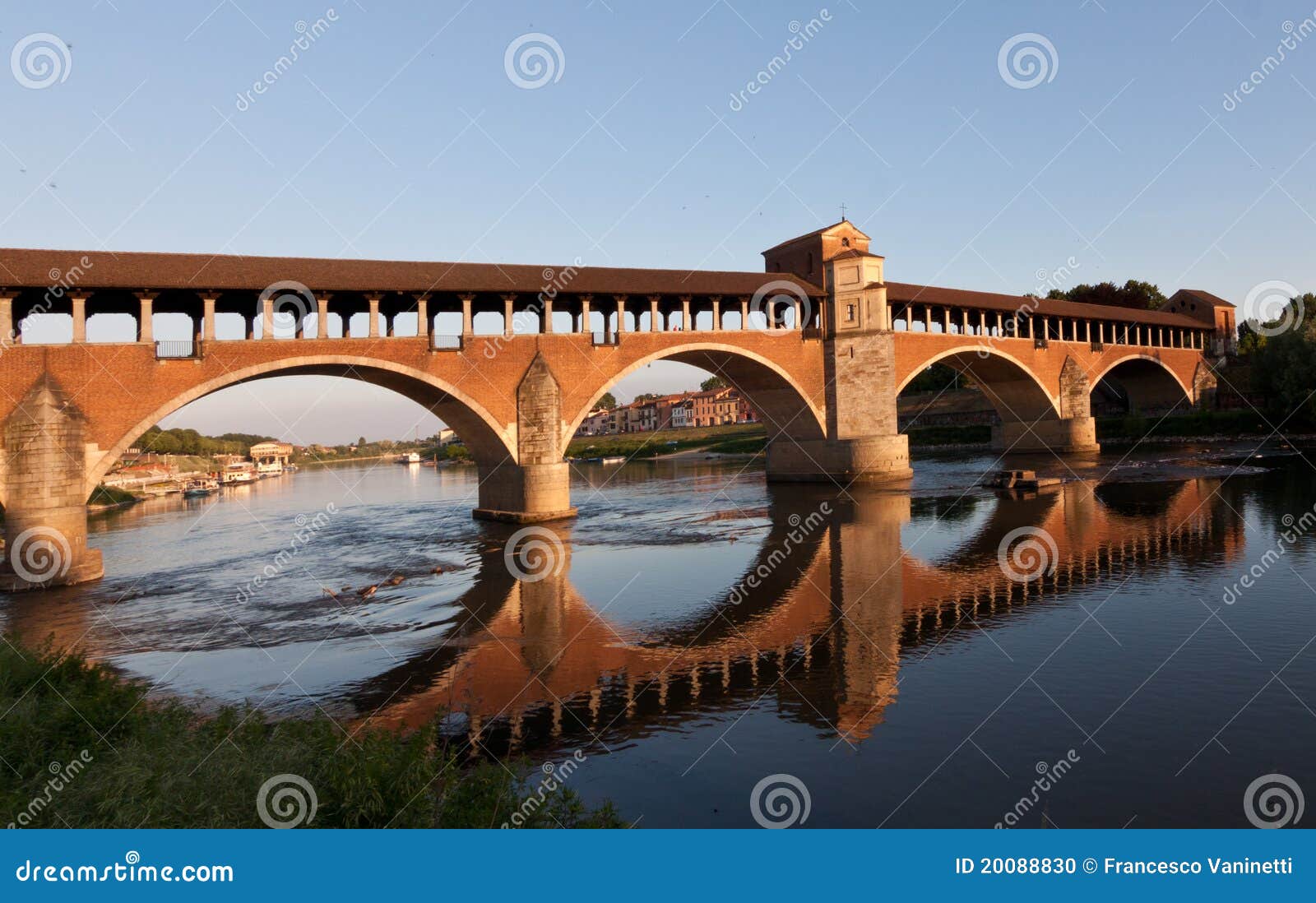 Il Vecchio Ponticello Di Pavia Fotografia Stock - Immagine di ...