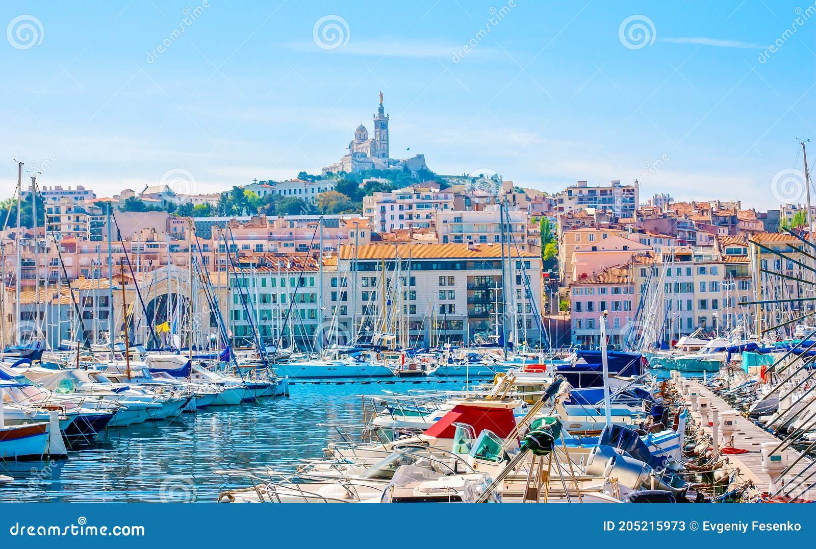 Il Vecchio Porto Di Marsiglia Fotografia Stock Editoriale - Immagine di ... Il Vecchio Porto Di Marsiglia Fotografia Stock Editoriale - Immagine di ...