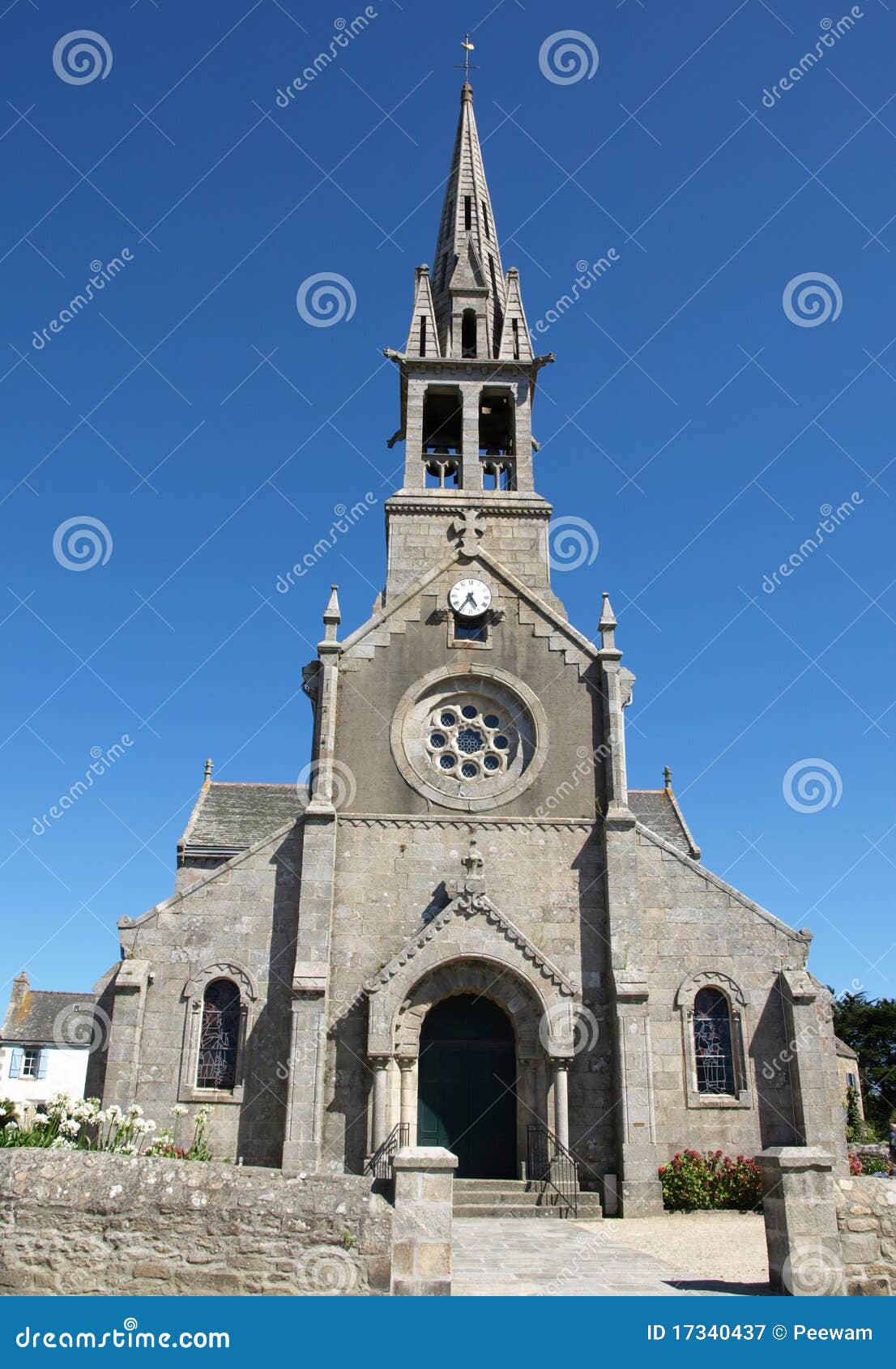 Ile De Batz Church imagen de archivo. Imagen de veranos - 17340437