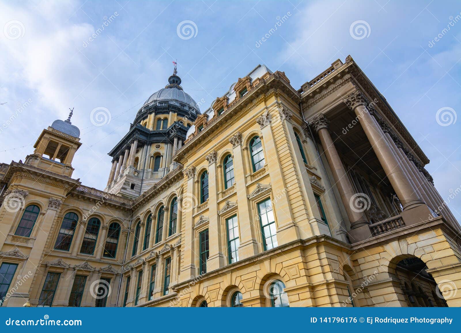 Illinois State Capitol Building Editorial Photo - Image of attraction ...