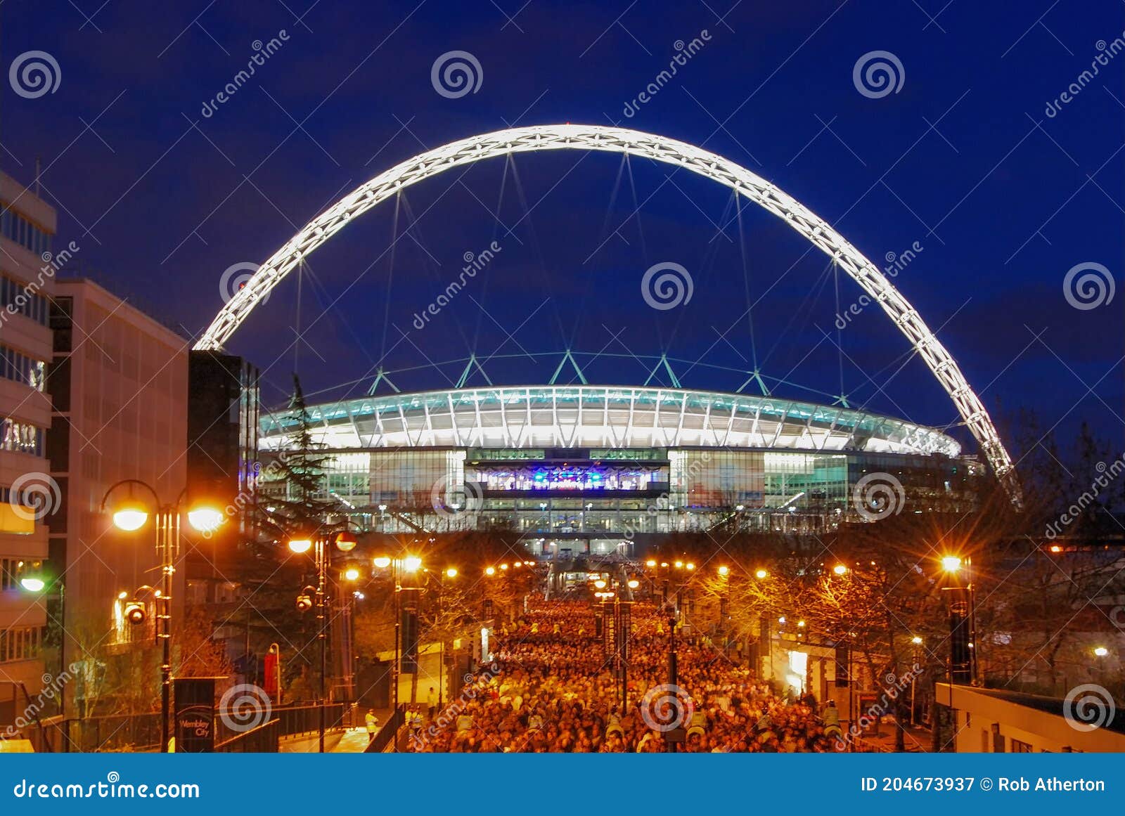 The Illuminated Arch of Wembley Stadium in London Editorial Photography ...