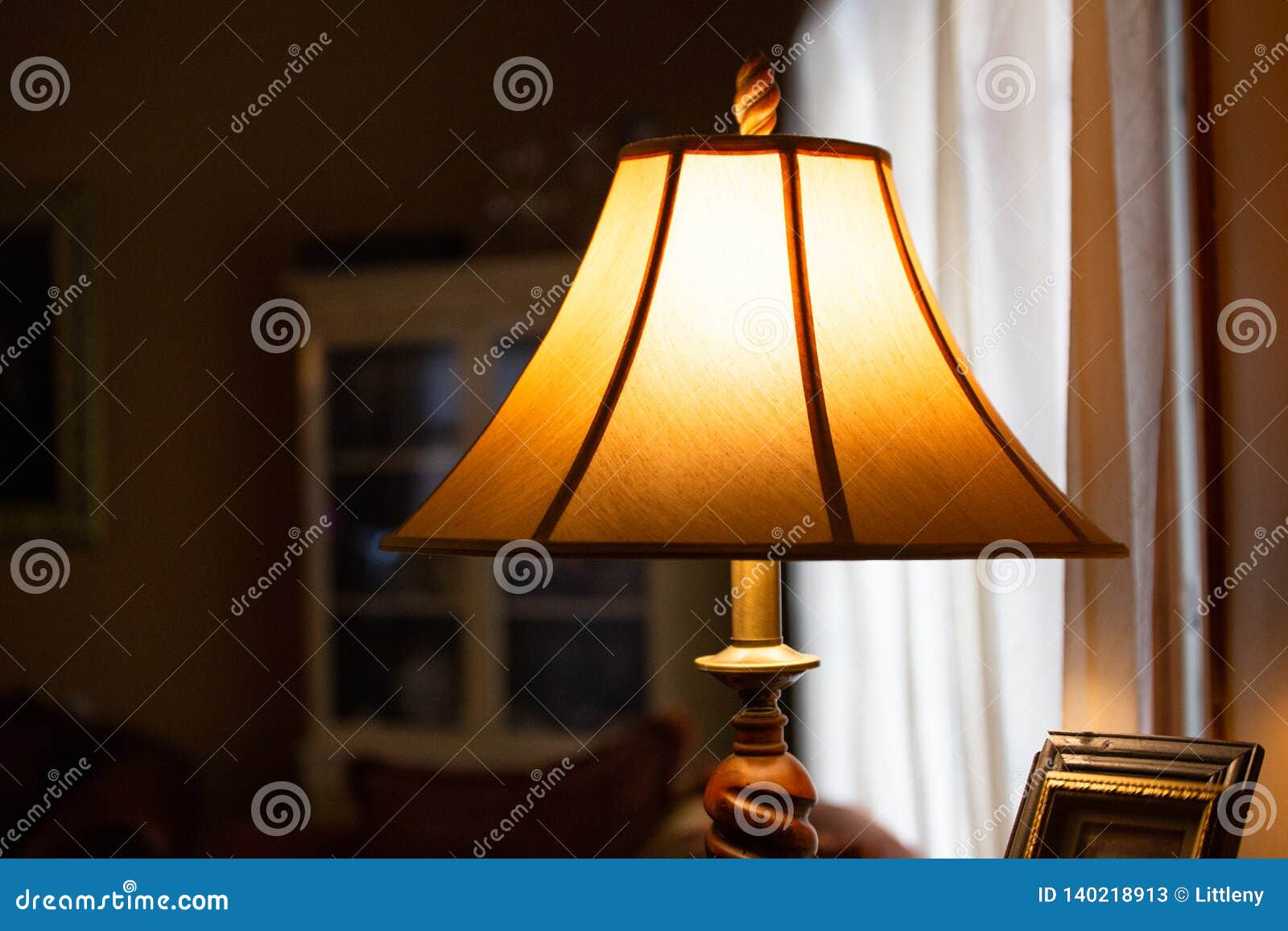 607 Dimly Lit Room Stock Photos - Free & Royalty-Free Stock Photos from ...