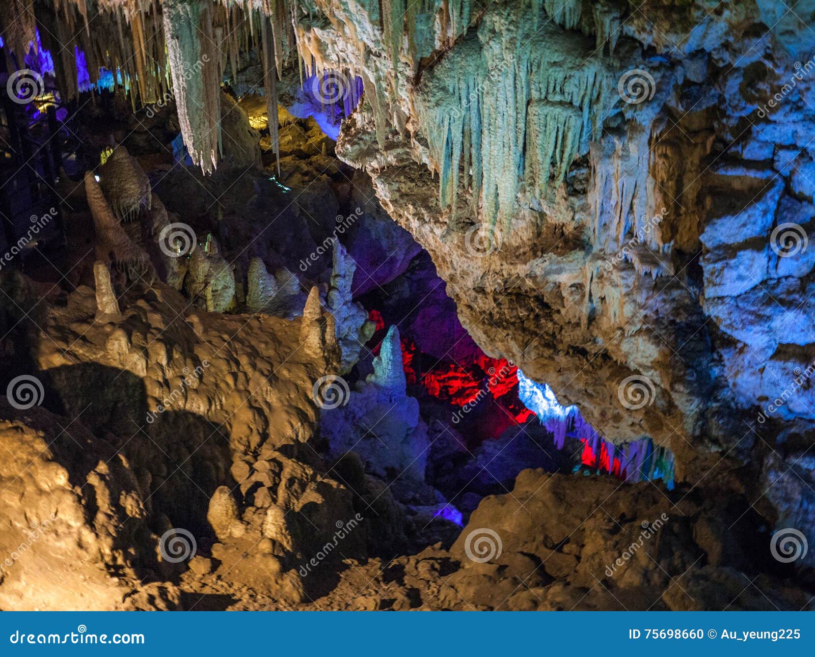 Illuminated Stalactites and Stalagmites in Ngilgi Cave in Yallingup ...