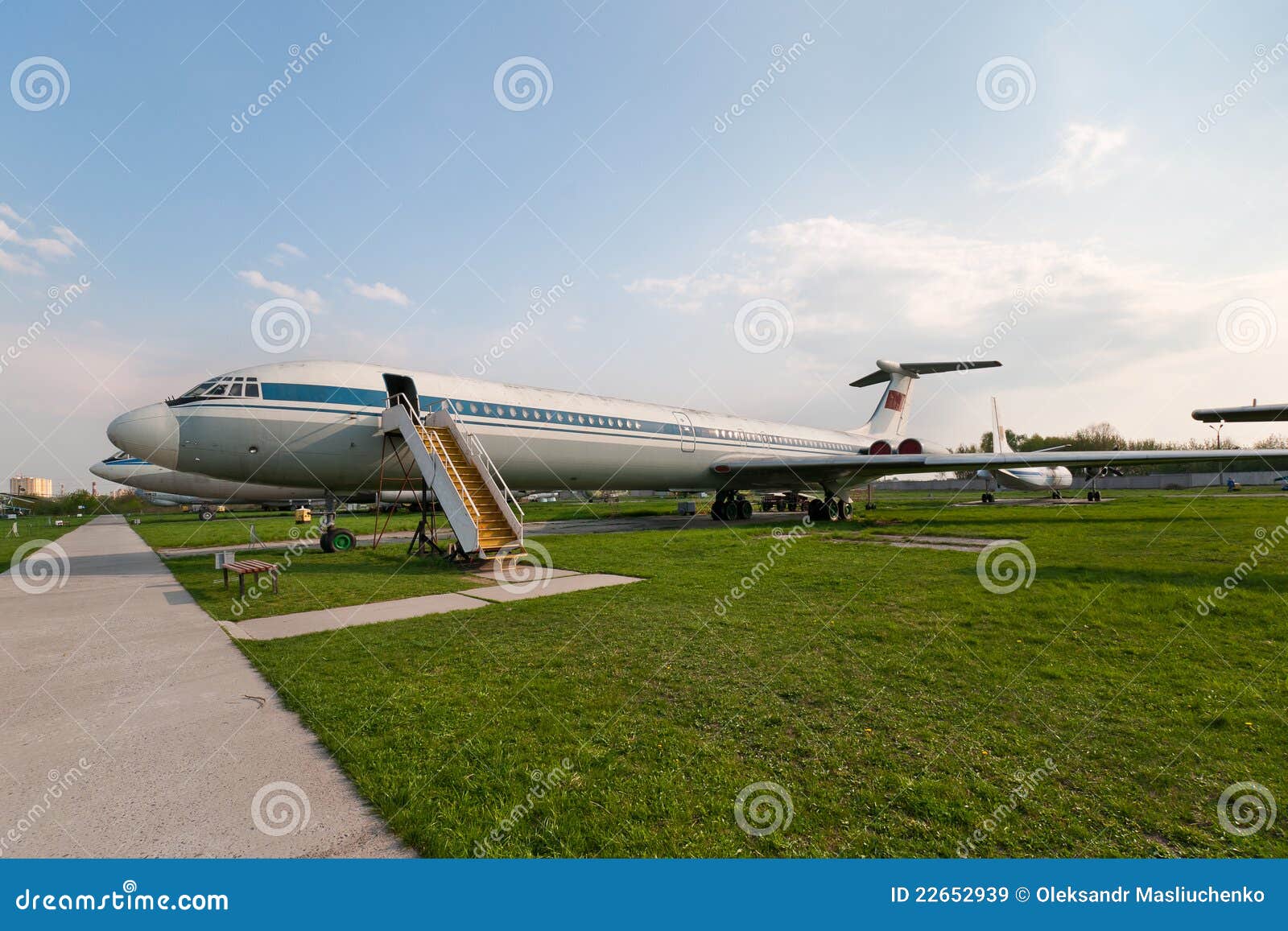 Ilyushin Il-62 plane stock image. Image of colorful, warm - 22652939