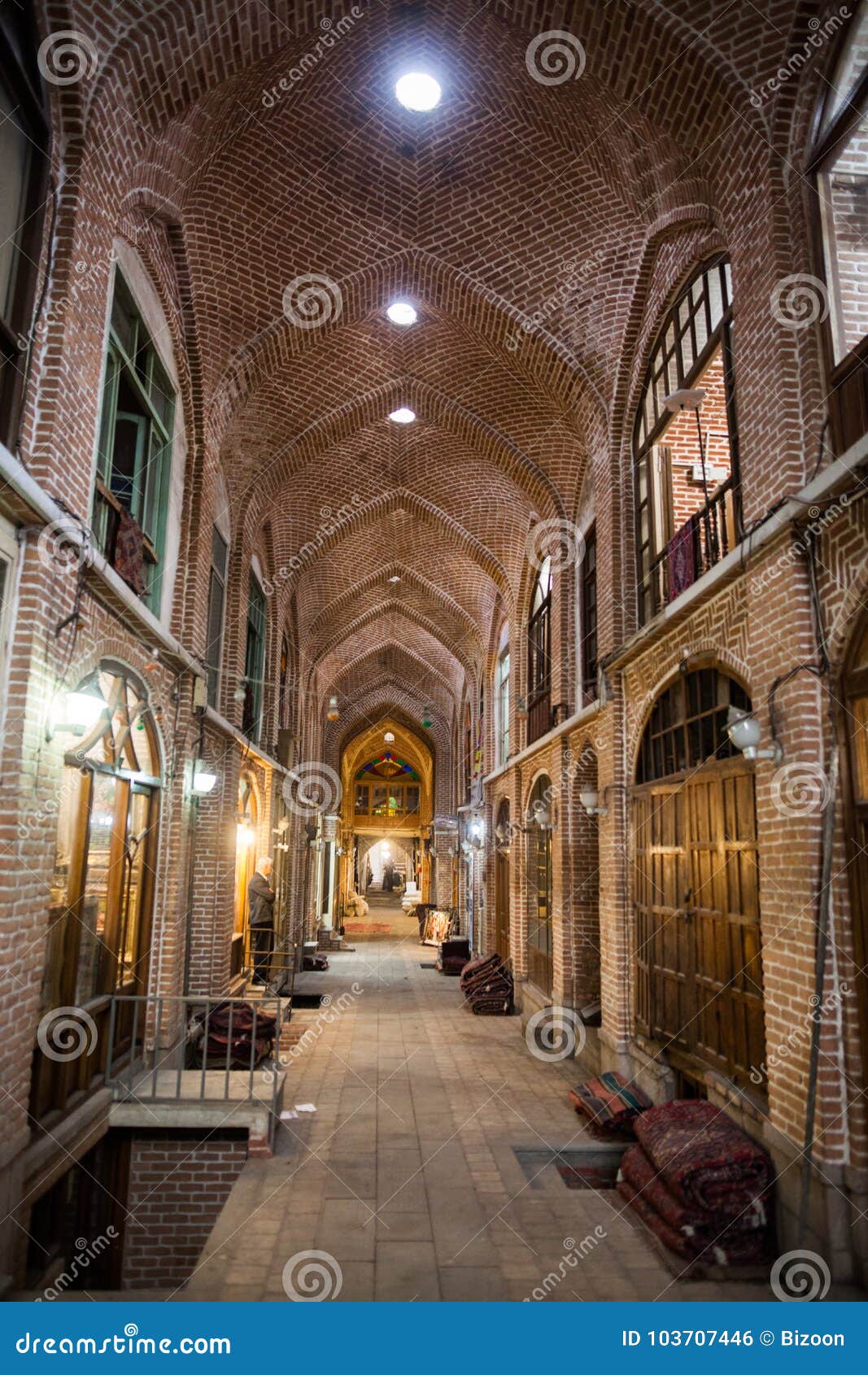 Bazaar de Tabriz, Iran editorial photo. Image of persian - 103707446
