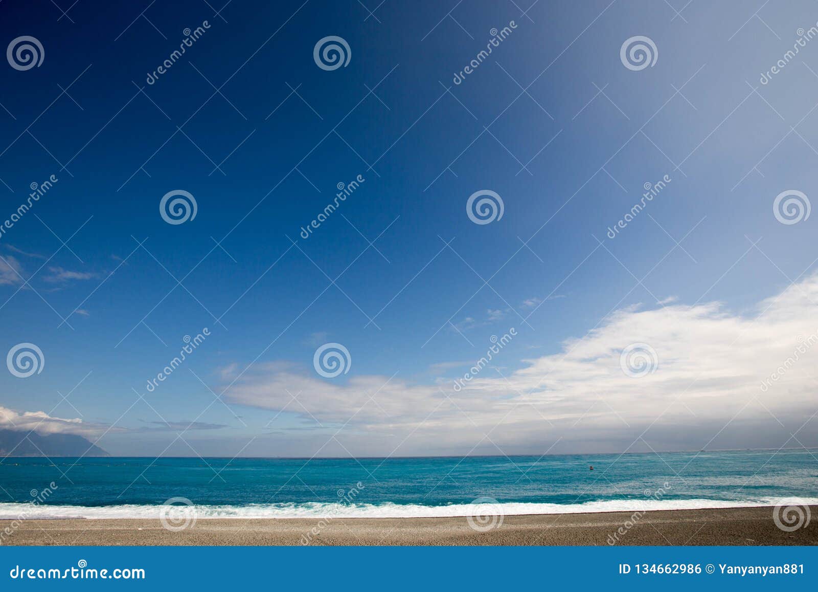 Simple Background Image of Beach Stock Photo - Image of empty, clean ...