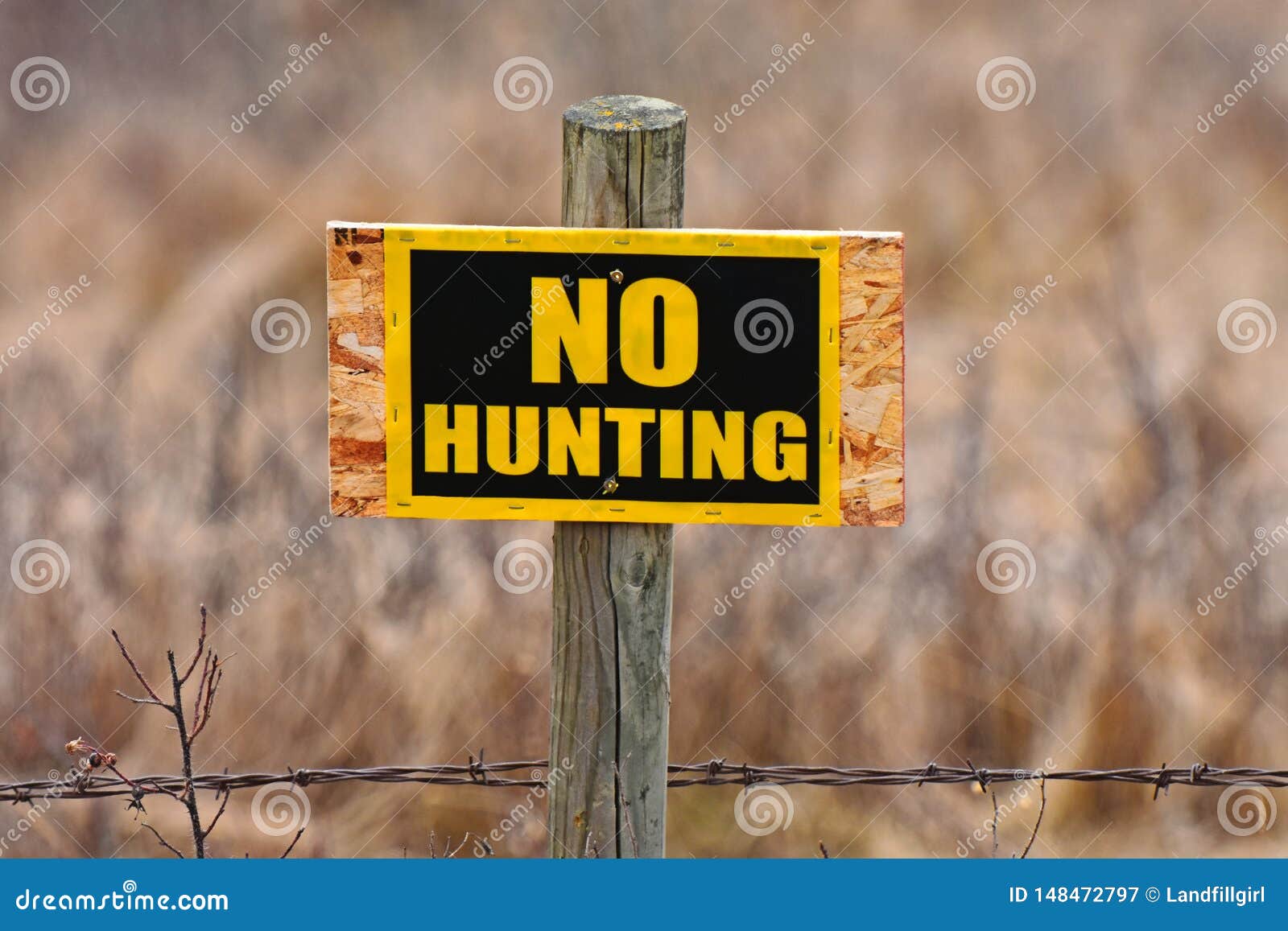 Yellow No Trespassing Sign Stock Image Image Of Caution 148472797
