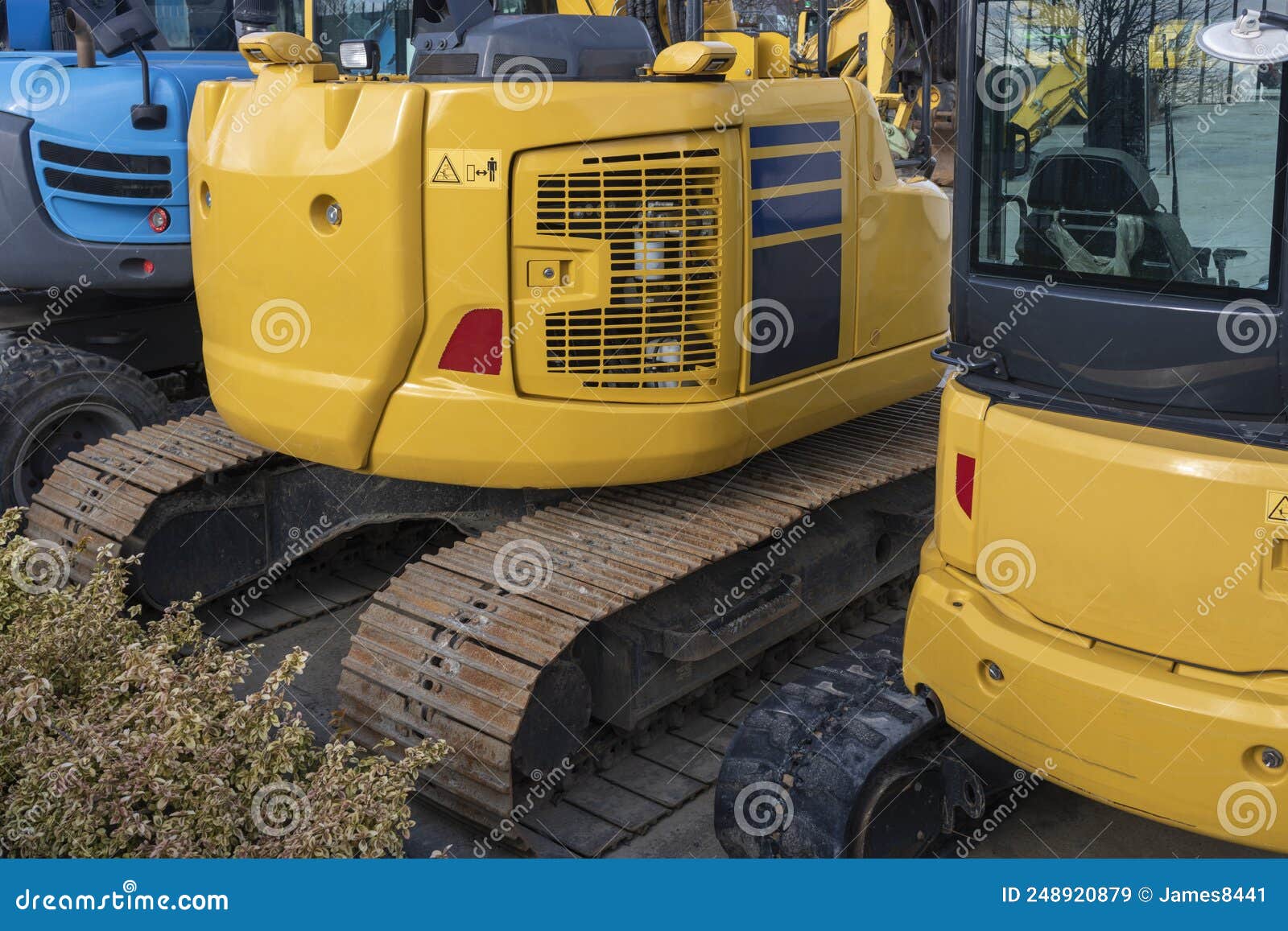 Bulldozer stock image. Image of vehicle, dirt, truck - 248920879