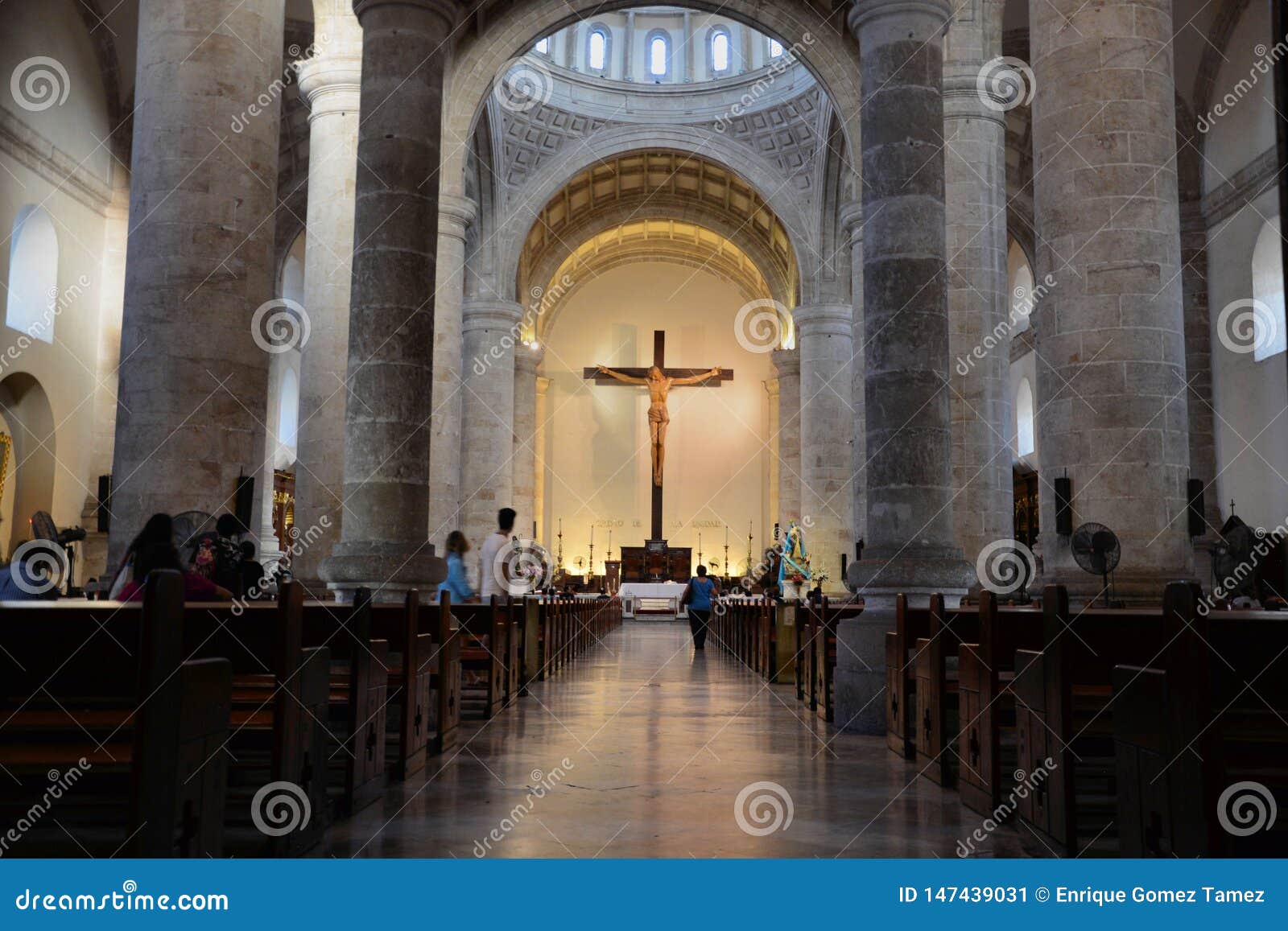 Inside Merida Cathedral editorial photo. Image of mass - 147439031