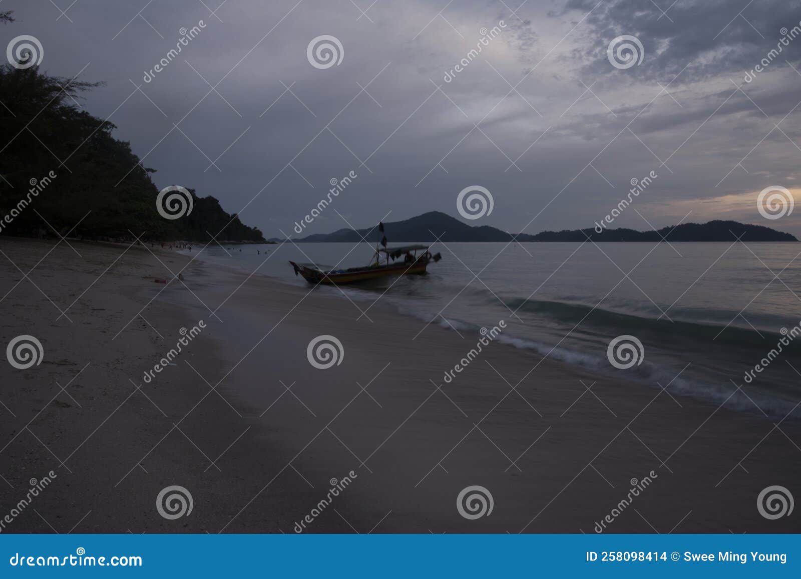 Late Evening Environment Scene at the Beach. Stock Photo - Image of ...