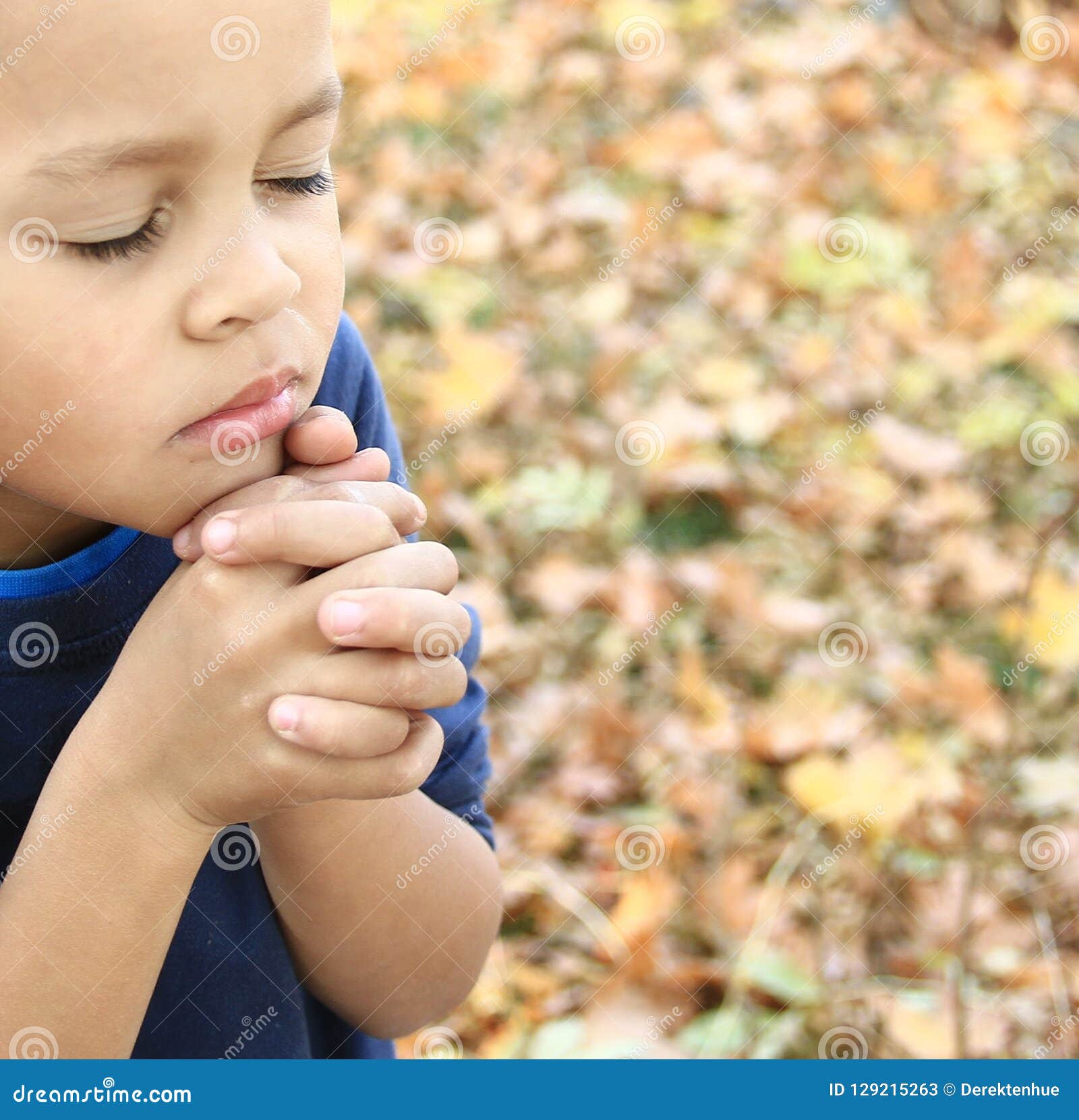 Little Boy Praying To God Stock Photo Stock Image - Image of little ...