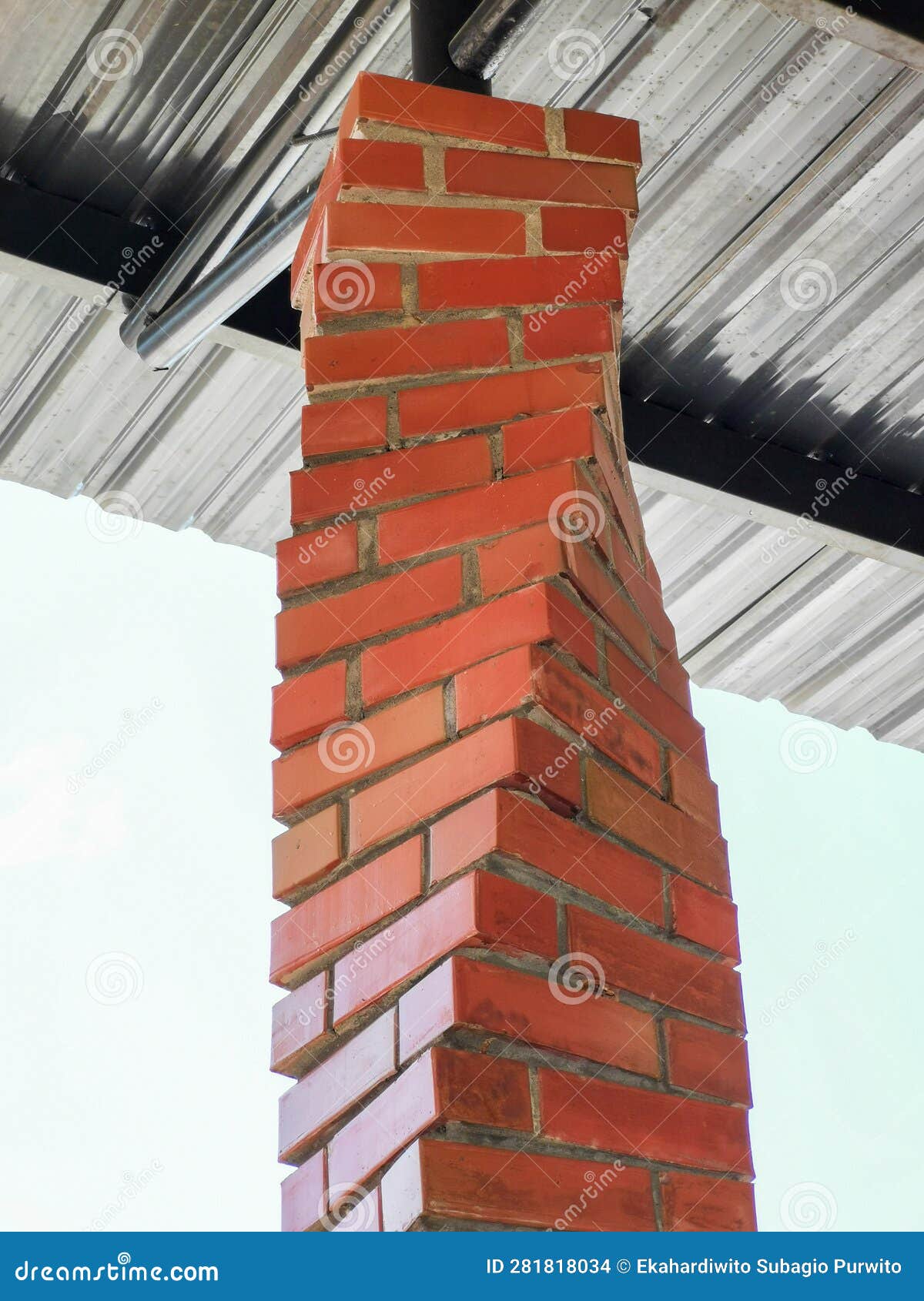Image of Modern Style Spiral Bricks Column Pillar for Structural ...