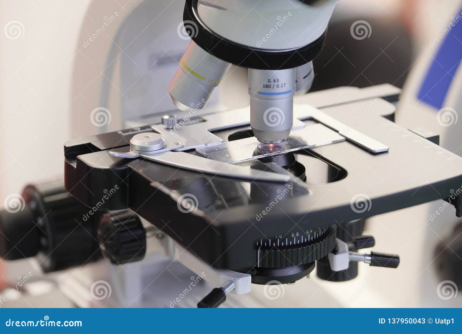 Medical Laboratory Microscope Stock Image - Image of dentistry, analyse ...
