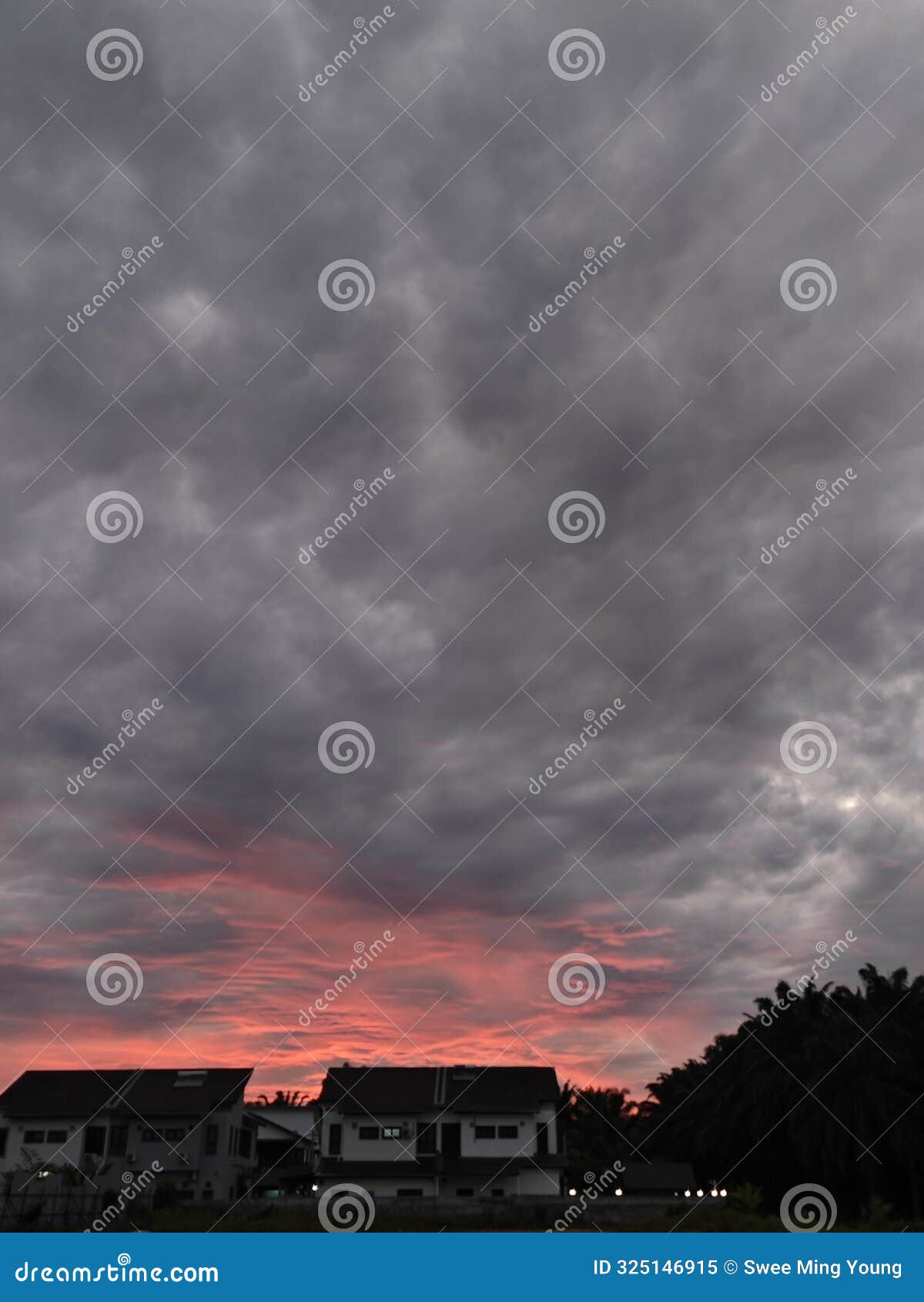 Dull Dark Cloudy Morning Gloomy Sky Scene. Stock Image - Image of gray ...