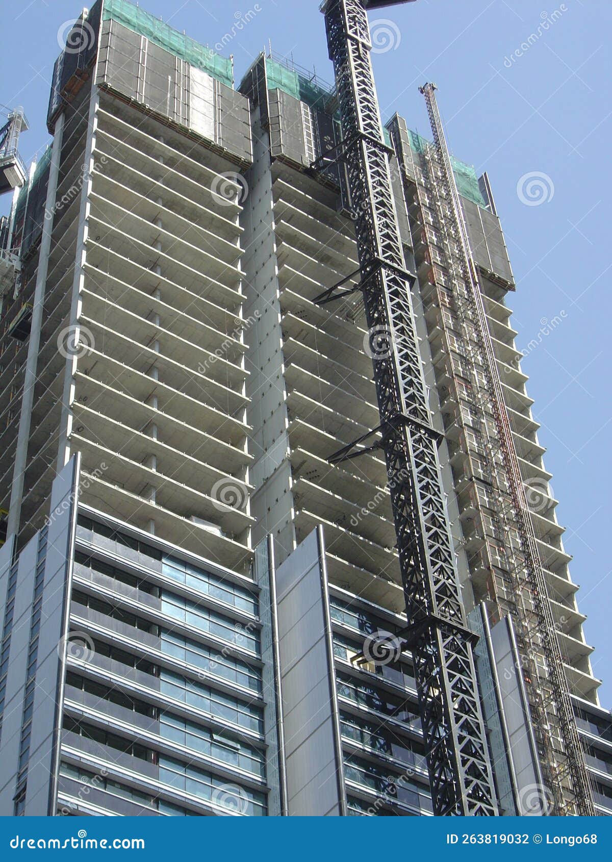 Image of Skyscraper Under Construction Stock Photo - Image of ...