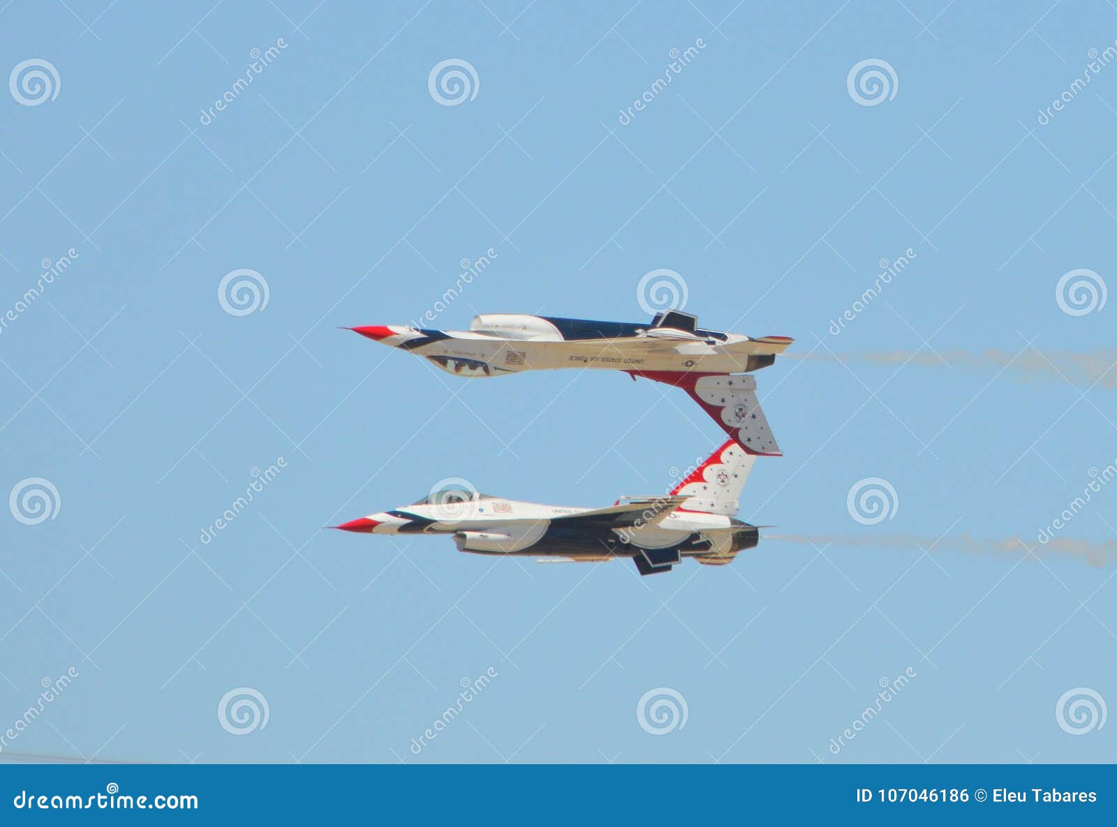 USAF Thunderbirds Flying in Formation Editorial Photo - Image of ...