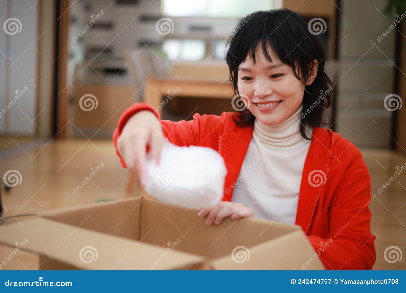 Woman packing work stock image. Image of housewife, courier - 242474797