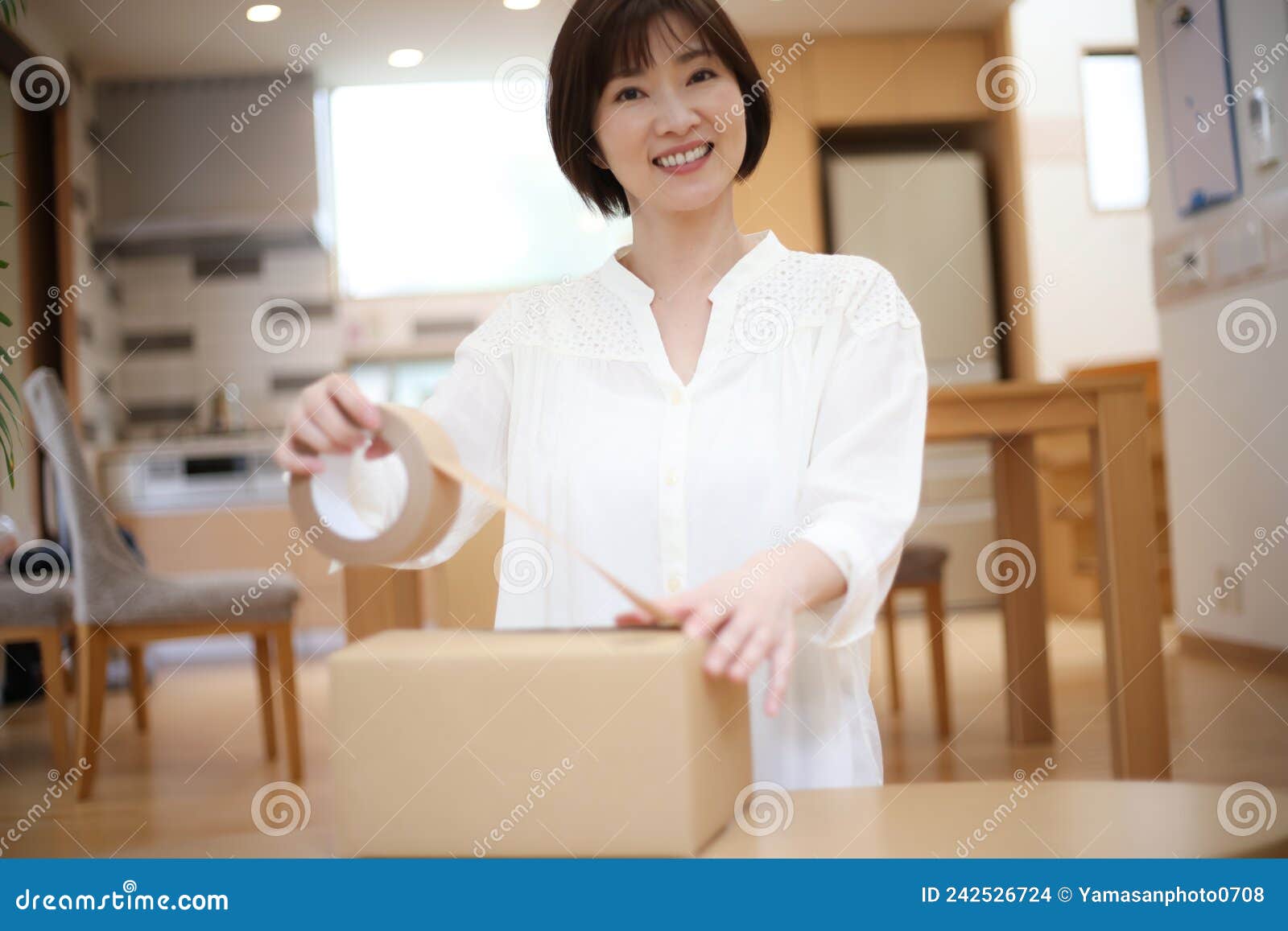 Woman packing work stock photo. Image of smile, indoors - 242526724
