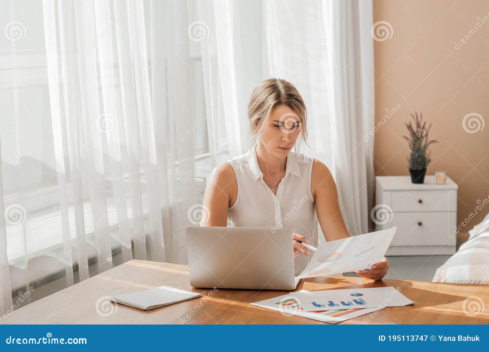 Image Of Young Cheery Happy Positive Cute Beautiful Business Woman Sit