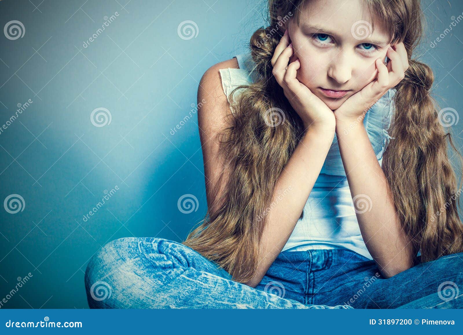 Image of Young Stylish Girl Stock Photo - Image of glance, feminine ...