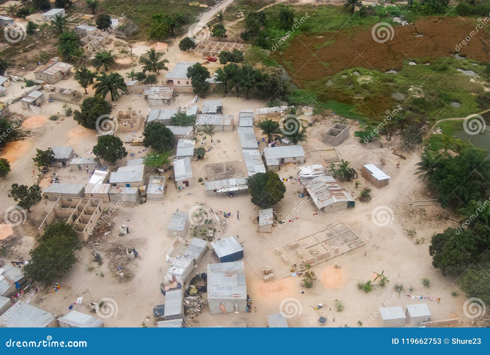 Imagem Da Antena De Soyo Da Cidade De Angola Foto de Stock Editorial ...