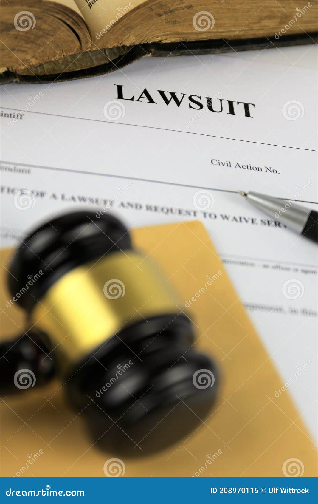 Imagen Conceptual De La Demanda Judicial Imagen de archivo - Imagen de ...