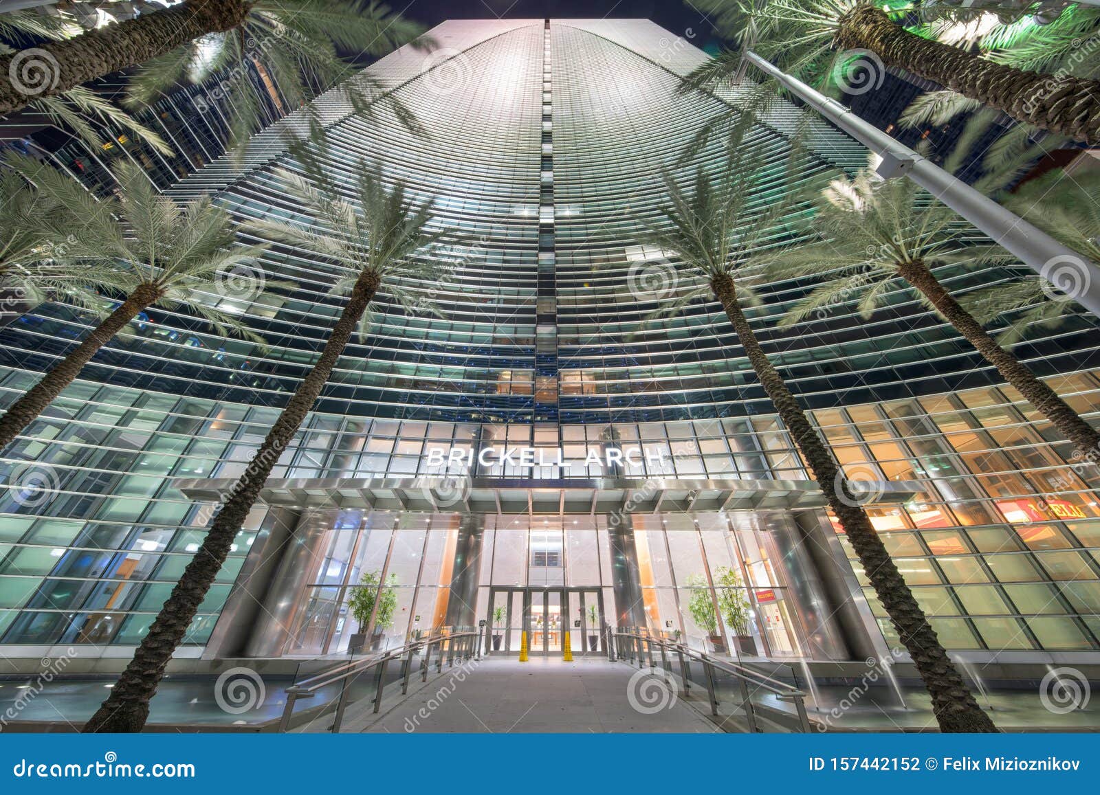 Imagen De the Brickell Arch Downtown Miami FL Fotografía editorial ...