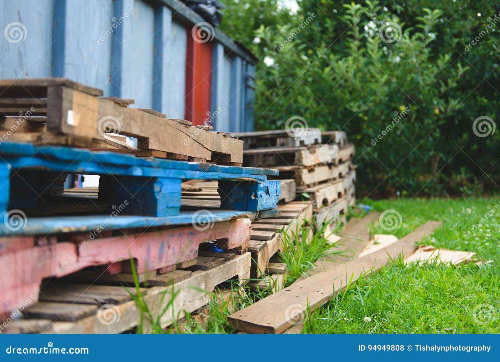 Images of Colorful Pallets 2 Stock Photo - Image of texture, back: 94949808