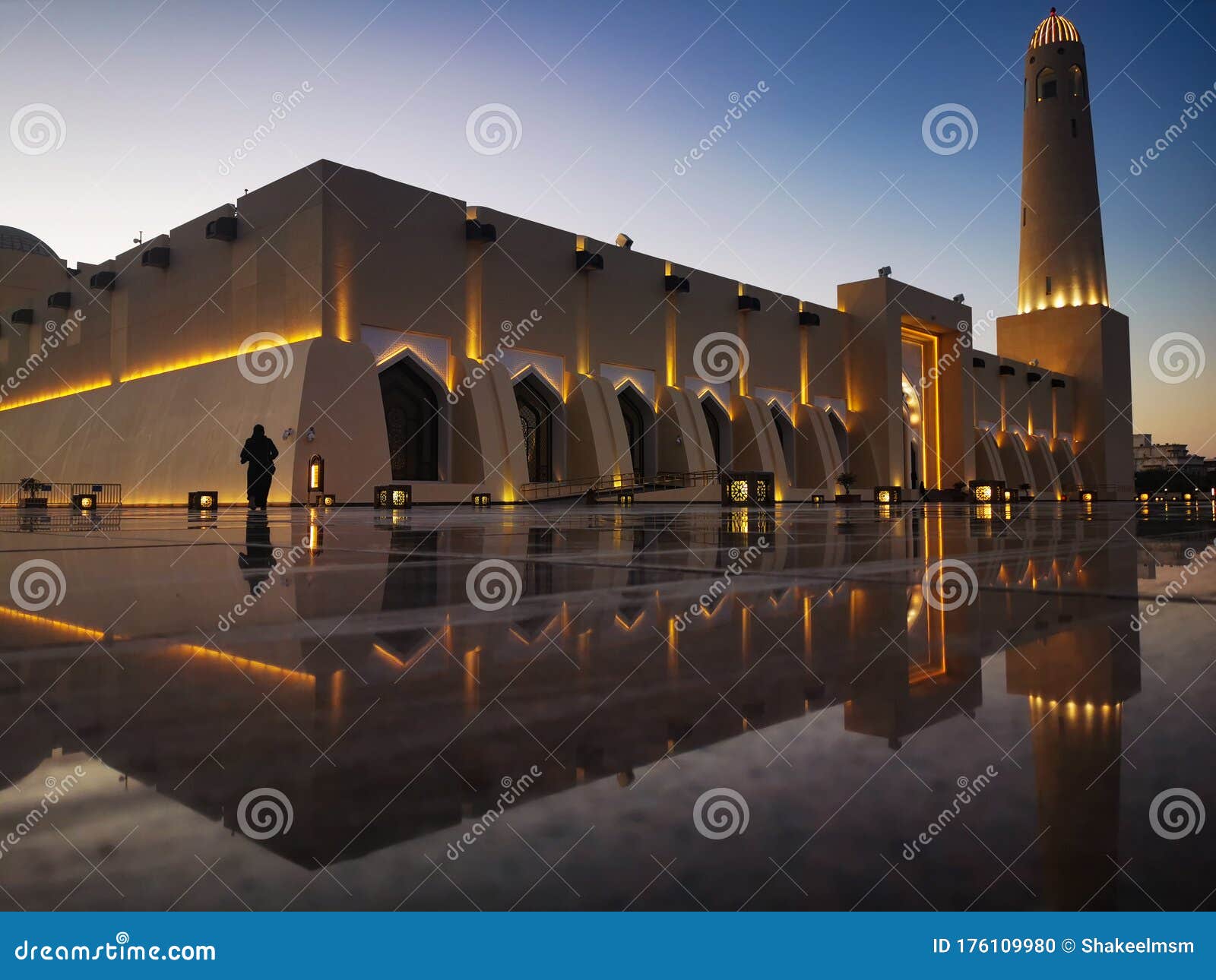 Imam Abdul Wahab Mosque: the Qatar State Grand Mosque Editorial Image ...