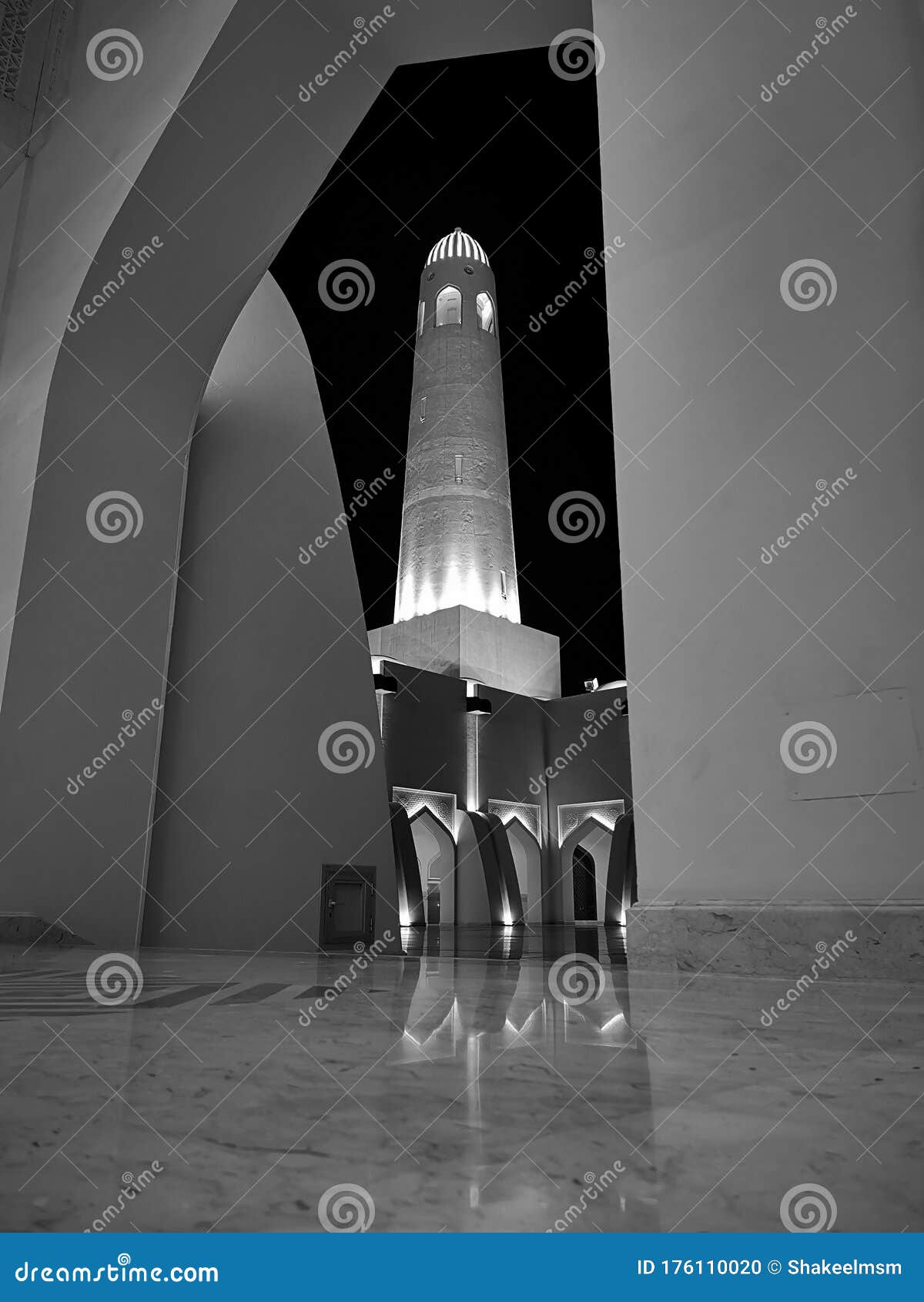 Imam Abdul Wahab Mosque: the Qatar State Grand Mosque Stock Photo ...