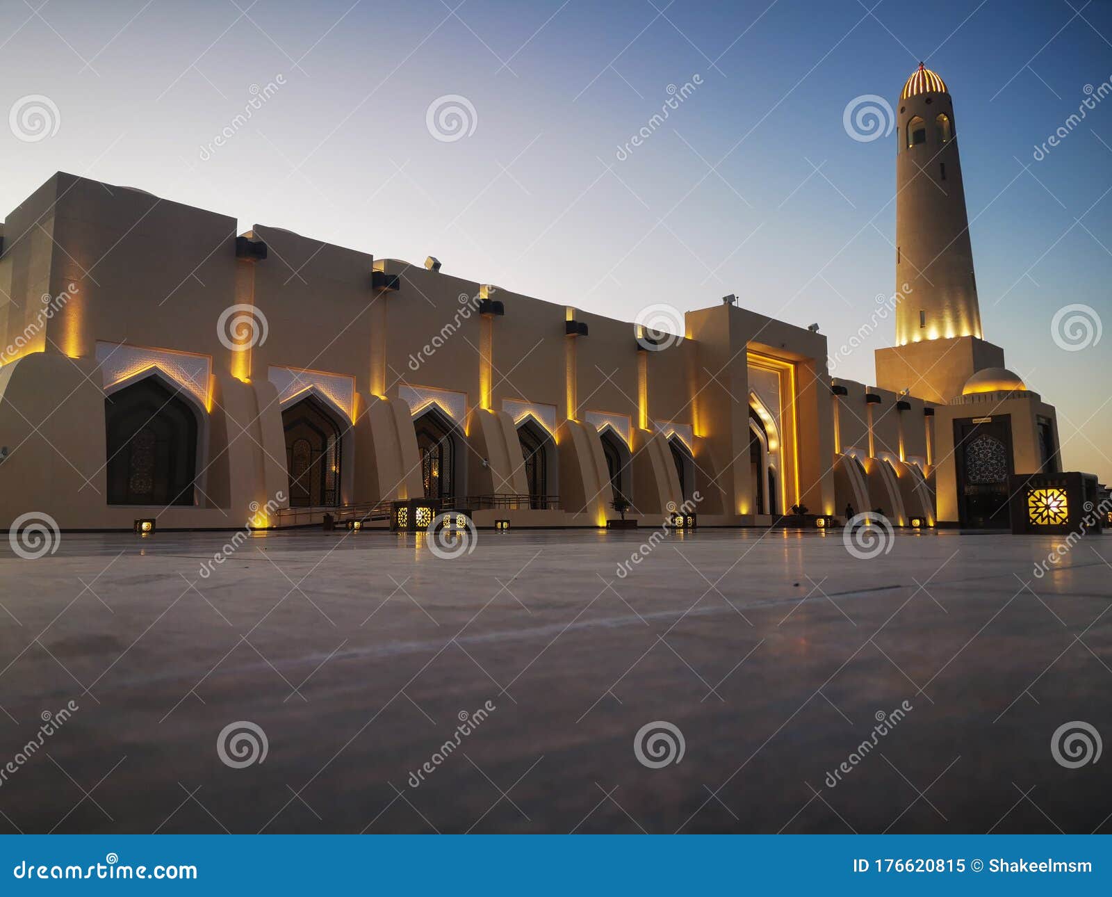 Imam Abdul Wahab Mosque: The Qatar State Grand Mosque .Beautiful ...