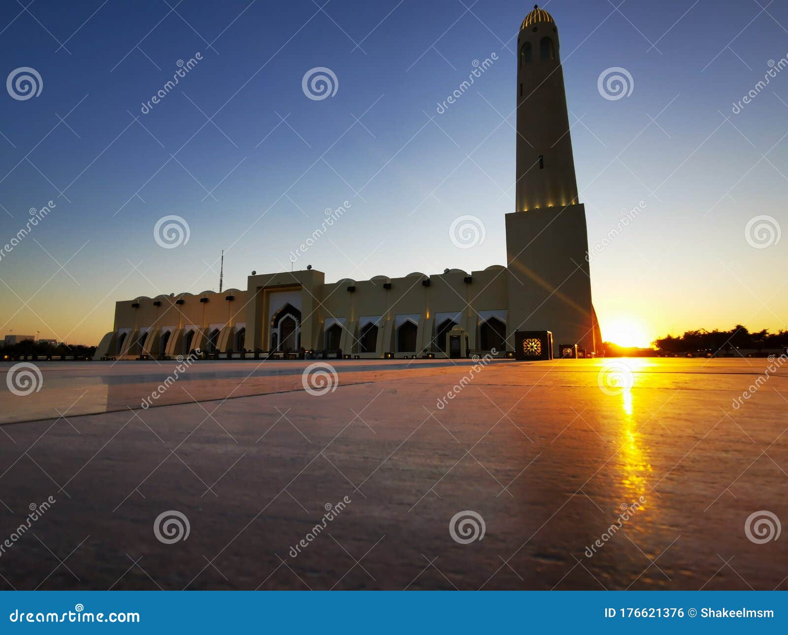 Imam Abdul Wahab Mosque: the Qatar State Grand Mosque Stock Photo ...