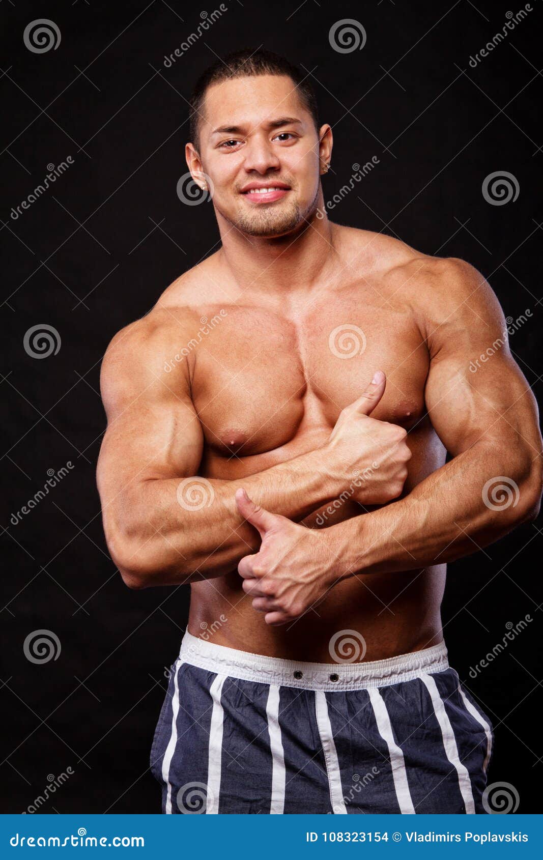 Immagine Dell'uomo Del Muscolo Fotografia Stock - Immagine di muscolo ...