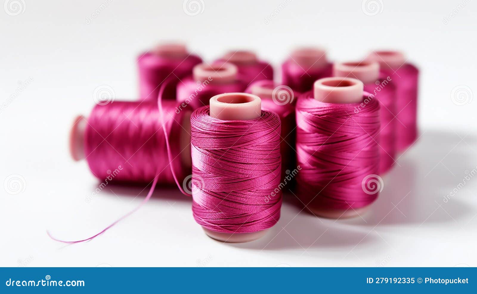 Raspberry Pink Sewing Thread Stock Illustration - Illustration of ...
