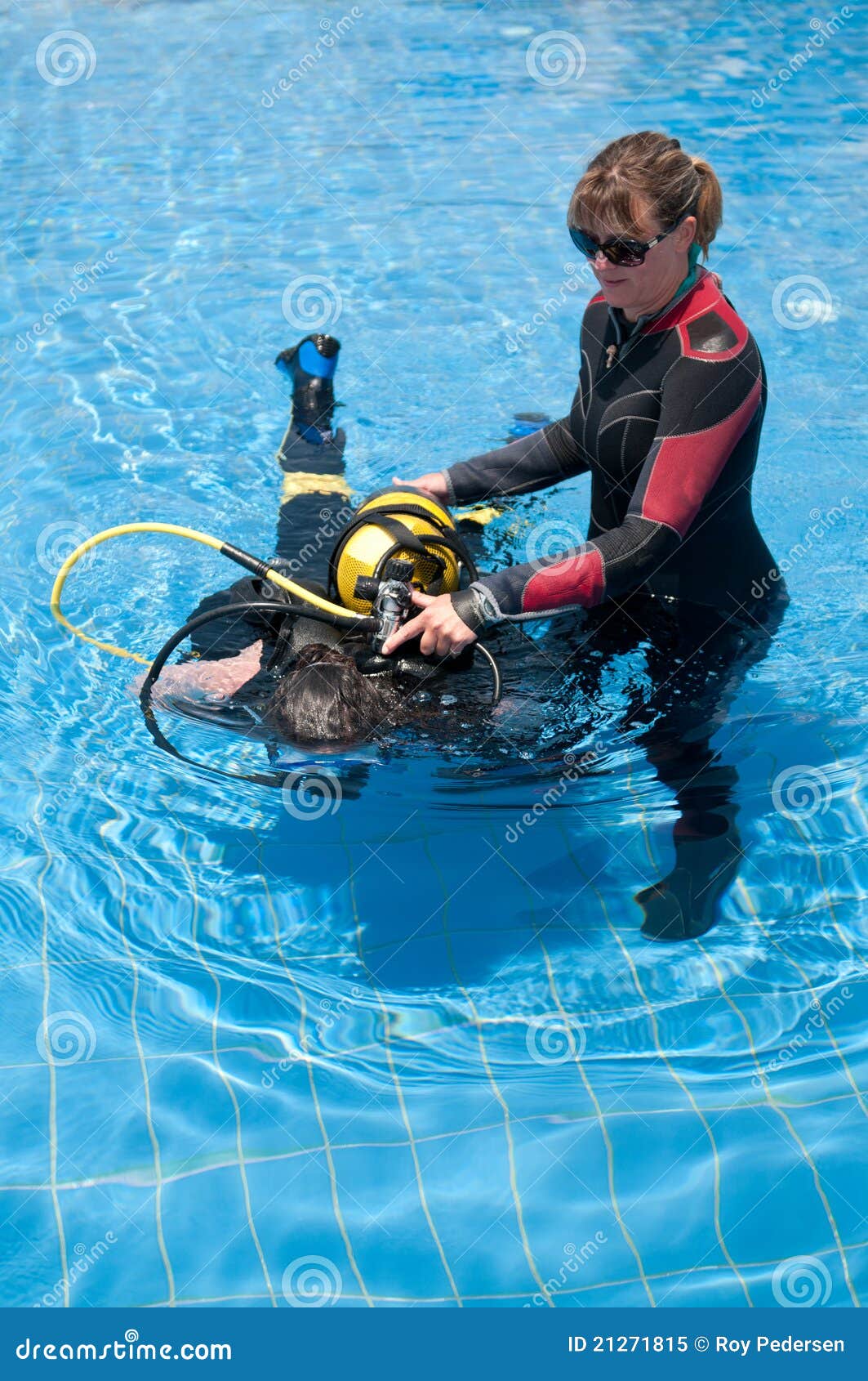 Immersione Subacquea D'istruzione Immagine Stock - Immagine di ...
