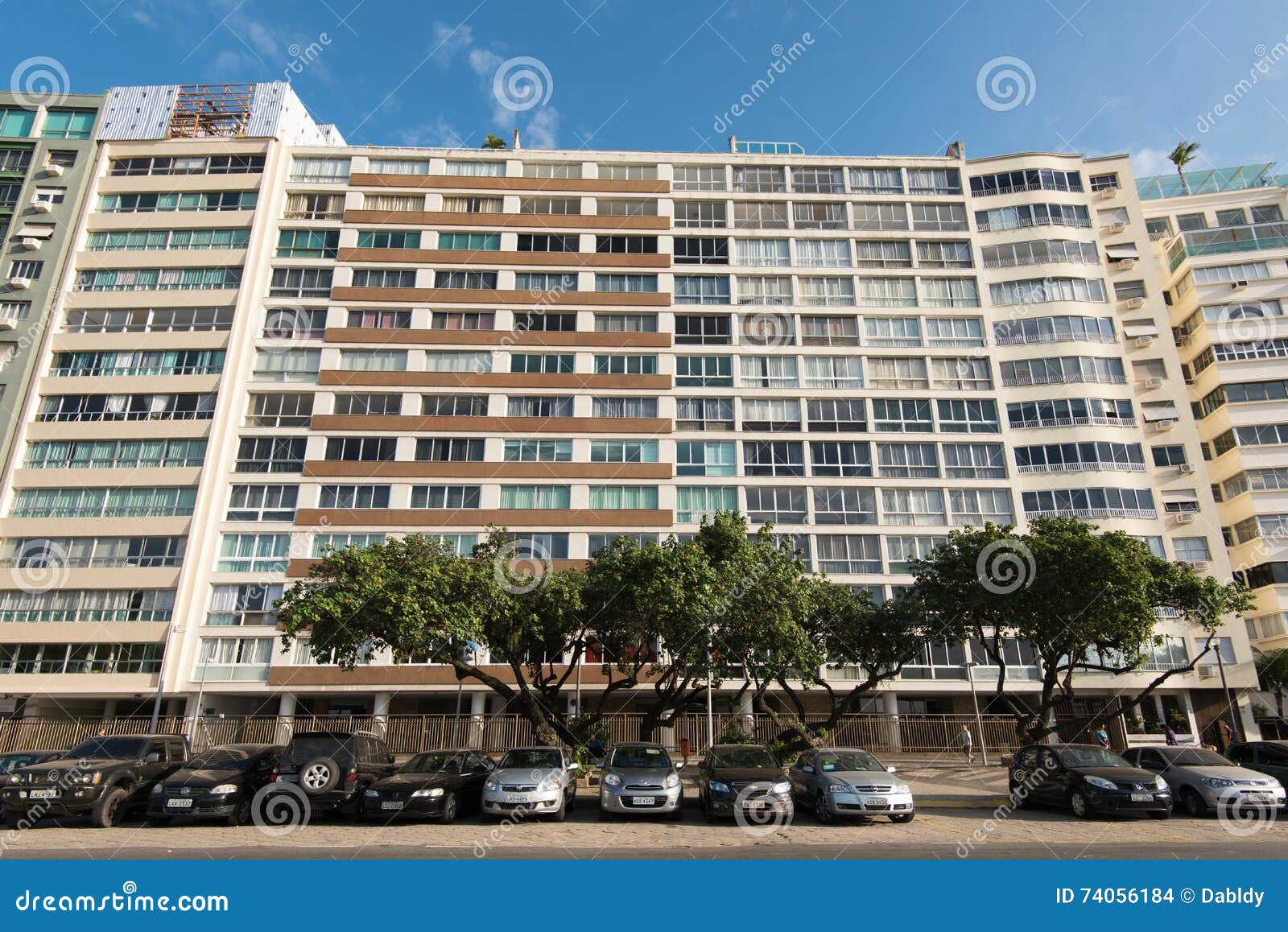 Immeubles Dans Copacabana, Rio De Janeiro Image stock éditorial - Image ...